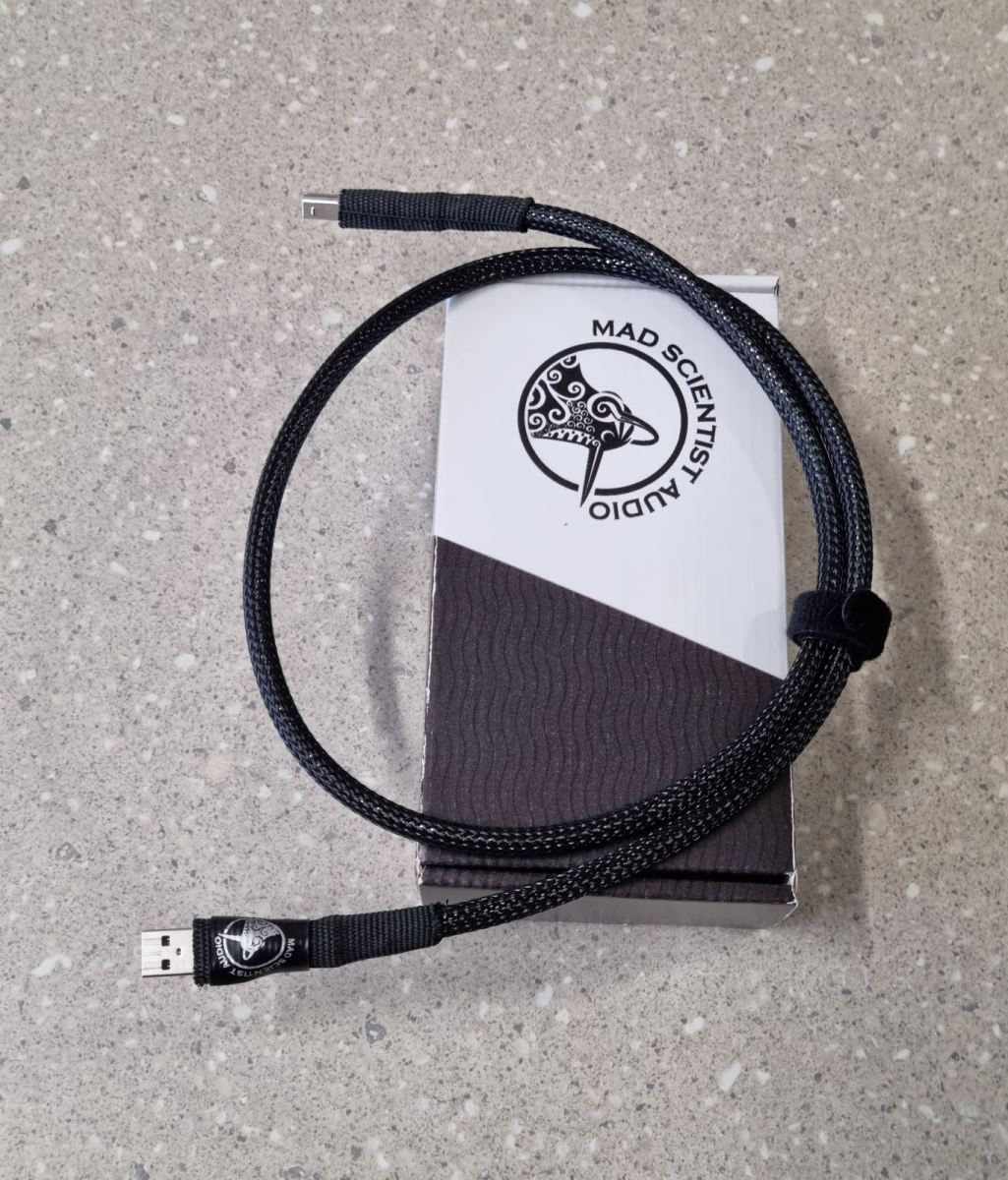 Mad Scientist Black Magic USB cable 1m - Hi-Fi and Cinema Cables ...