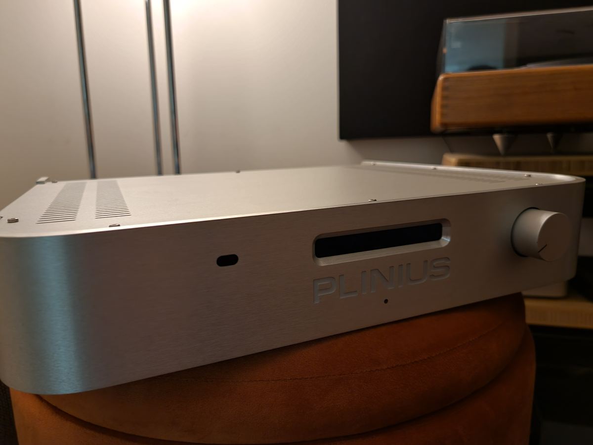 Plinius M8 Preamp |﻿ Stereo, Home Cinema, Headphones Components
