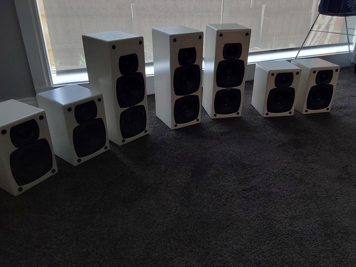 M&K Sound M Series 7.0 speaker set 3x M7 + 4x M5 Speaker - Stereo, Home ...