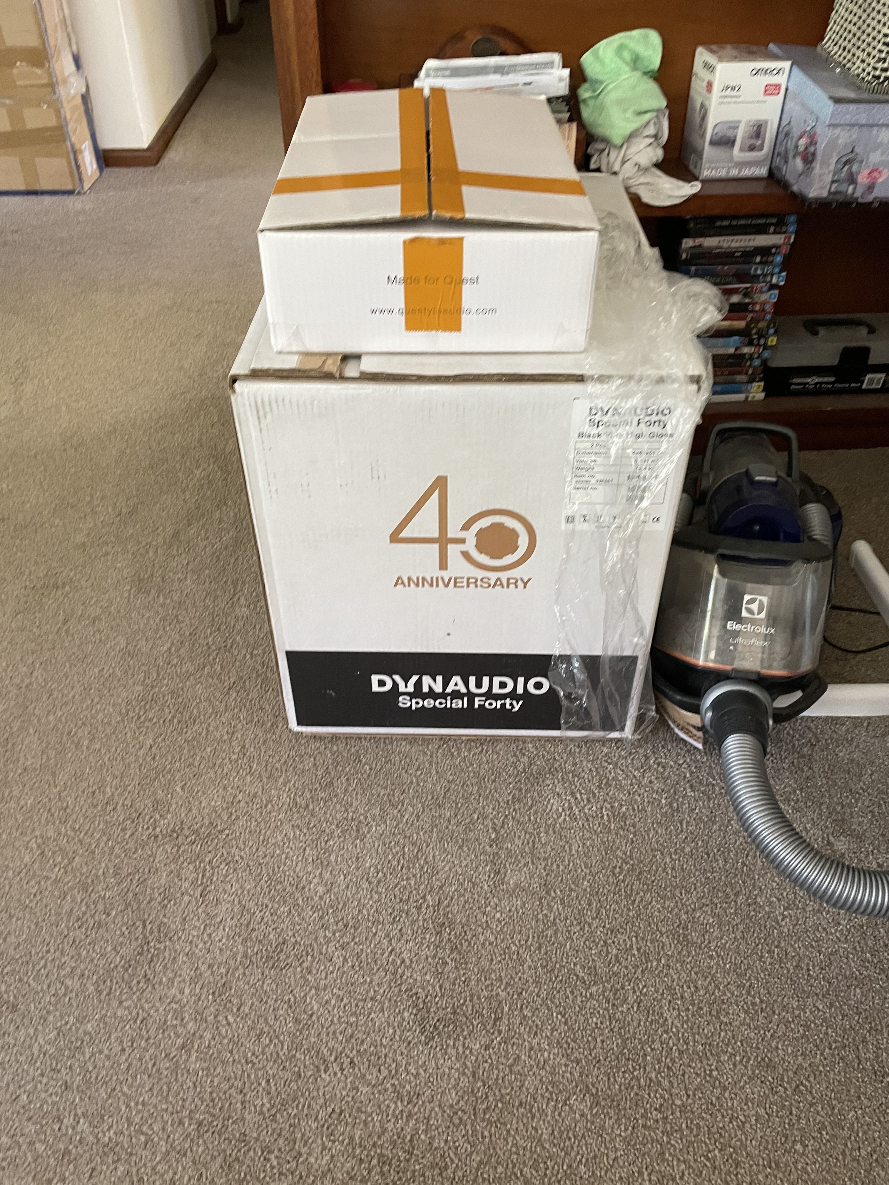 Dynaudio Special40’s including stands - Stereo, Home Cinema, Headphones ...