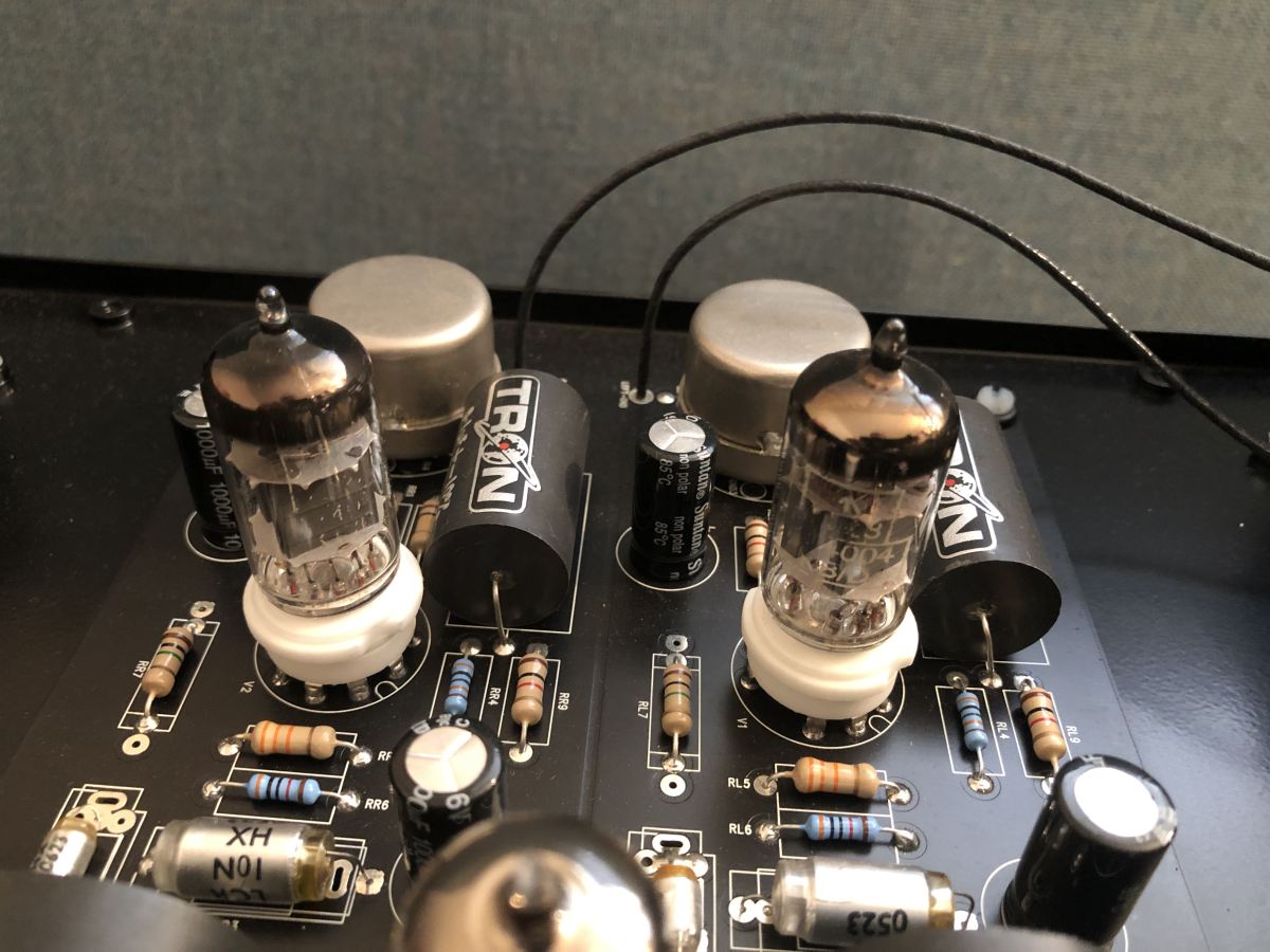 Tron Seven Phono Stage Tube Pre-Amplifier UK Made - Stereo, Home Cinema ...