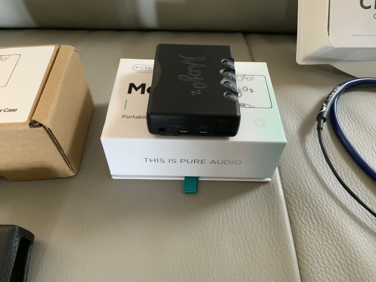 Chord Mojo 2 DAC + Case + Chord/Aurealis Coax cables. - Stereo, Home ...