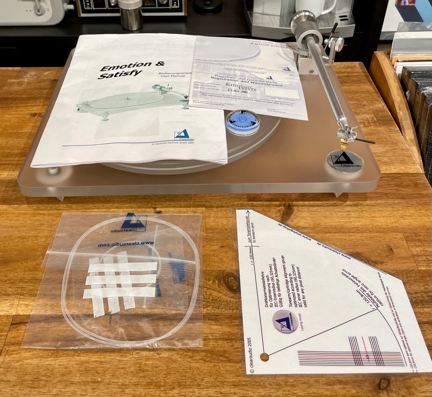 2nd Hand Clearaudio Emotion Turntable w/ Benz Glider SL Cart ...