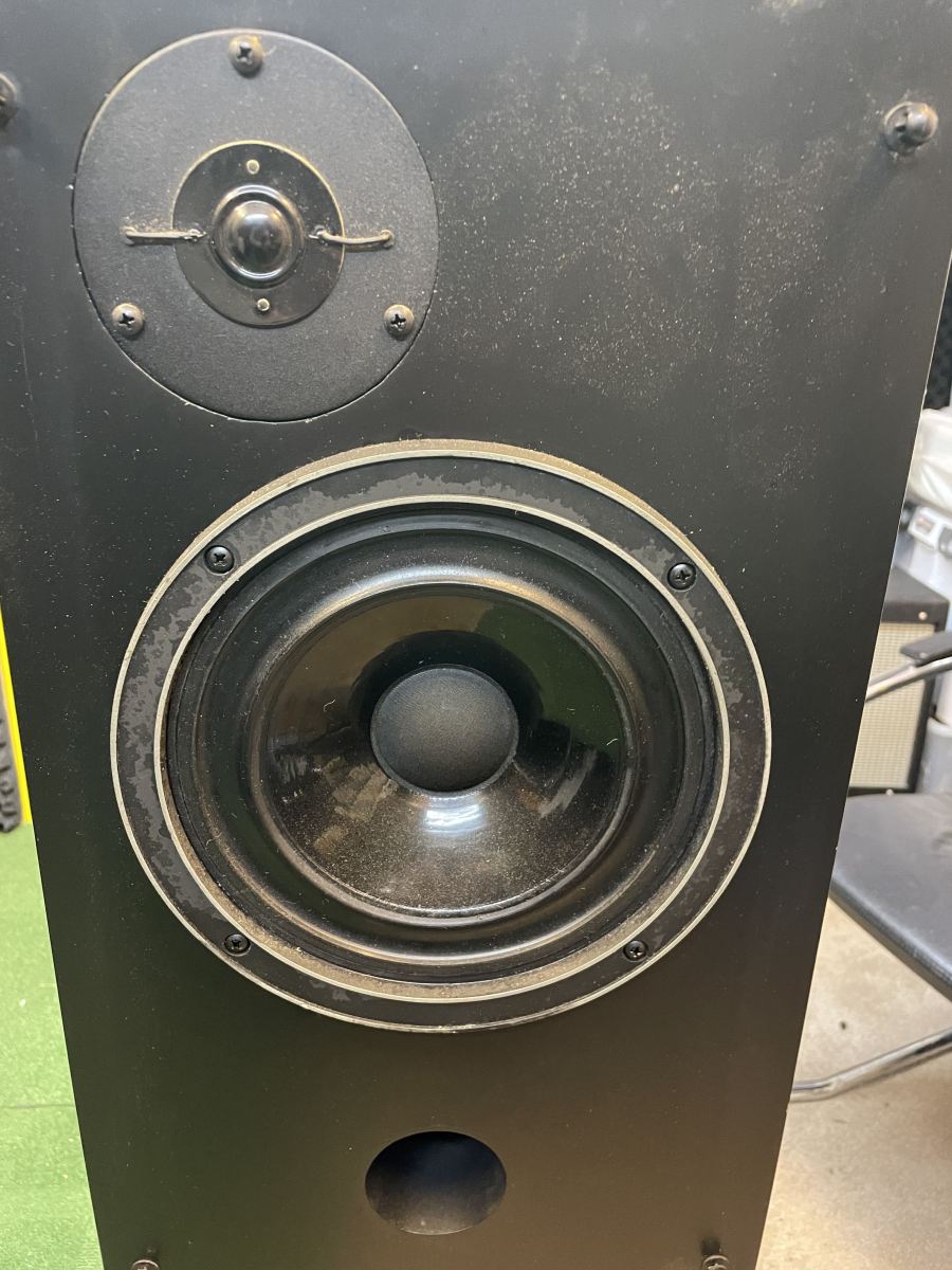 Whatmough Model V Monitor Speakers (PRICE DROP) |﻿ Stereo, Home Cinema ...