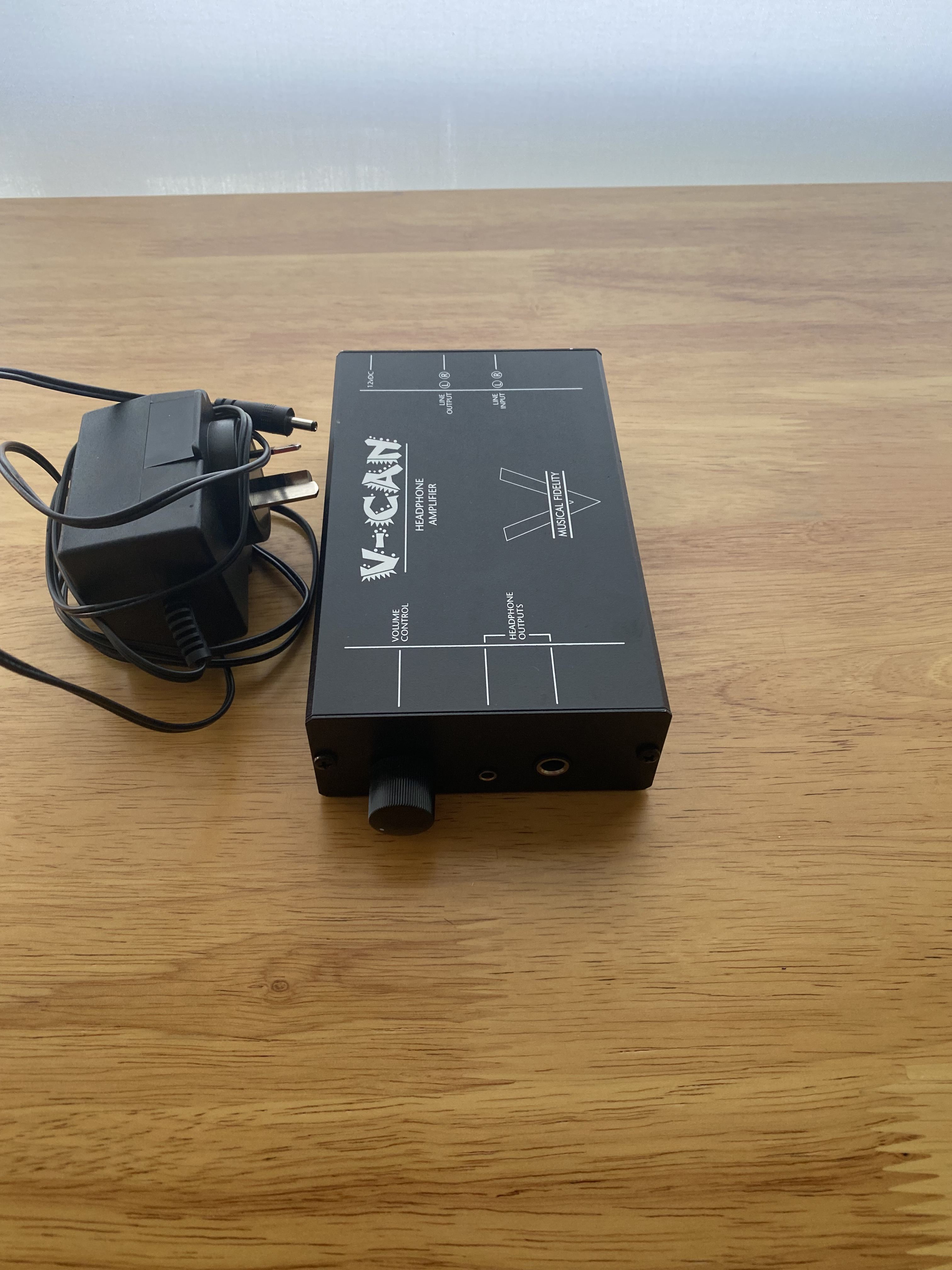 Musical Fidelity VCan headphone Amplifier - Stereo, Home Cinema, Headphones Components - StereoNET