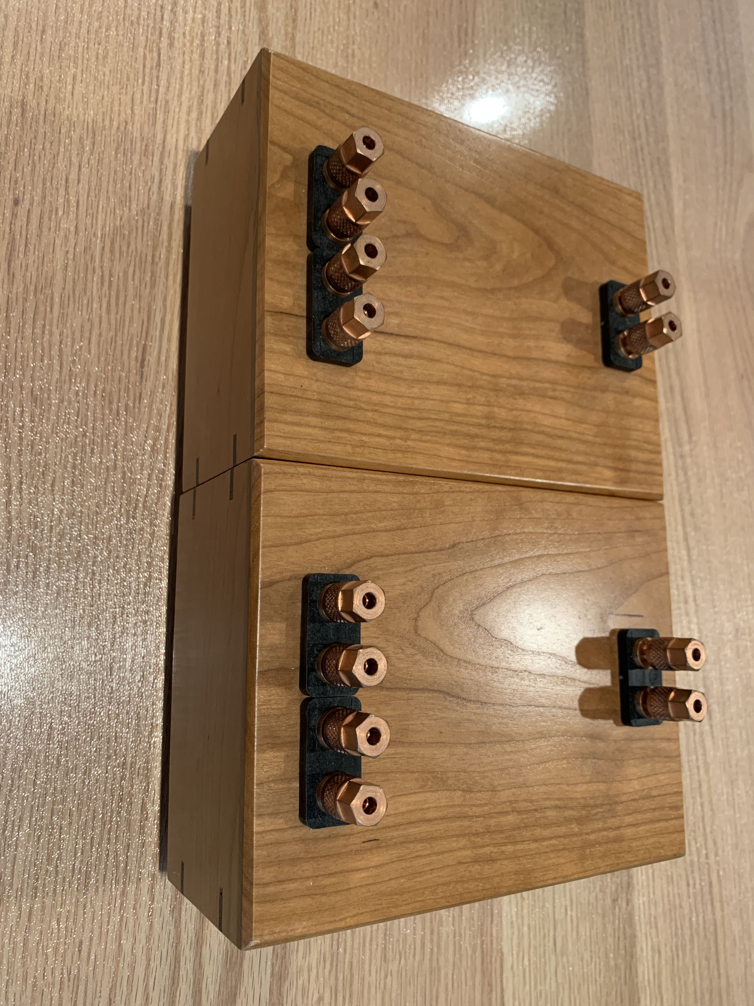 ZERO-Boxes Autoformers + Connecting Cables by Anticables - Hi-Fi and ...