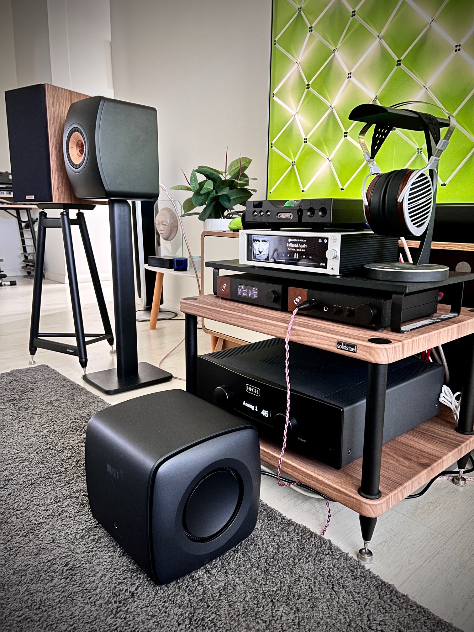 SOLD ELSEWHERE: KEF LS50 Meta + Stands (Very sturdy) - Stereo, Home ...