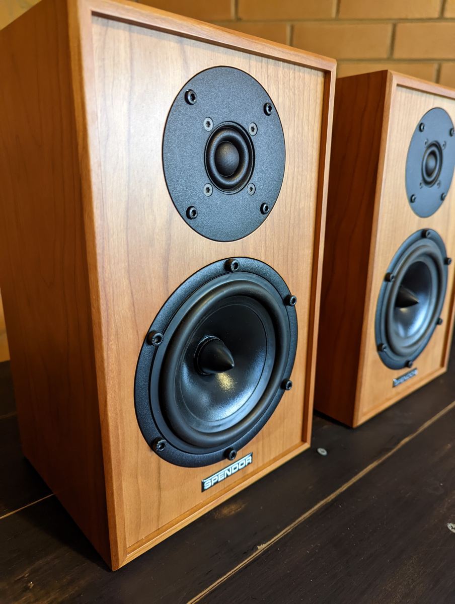 Spendor classic 4/5 bookshelf speakers |﻿ Stereo, Home Cinema ...