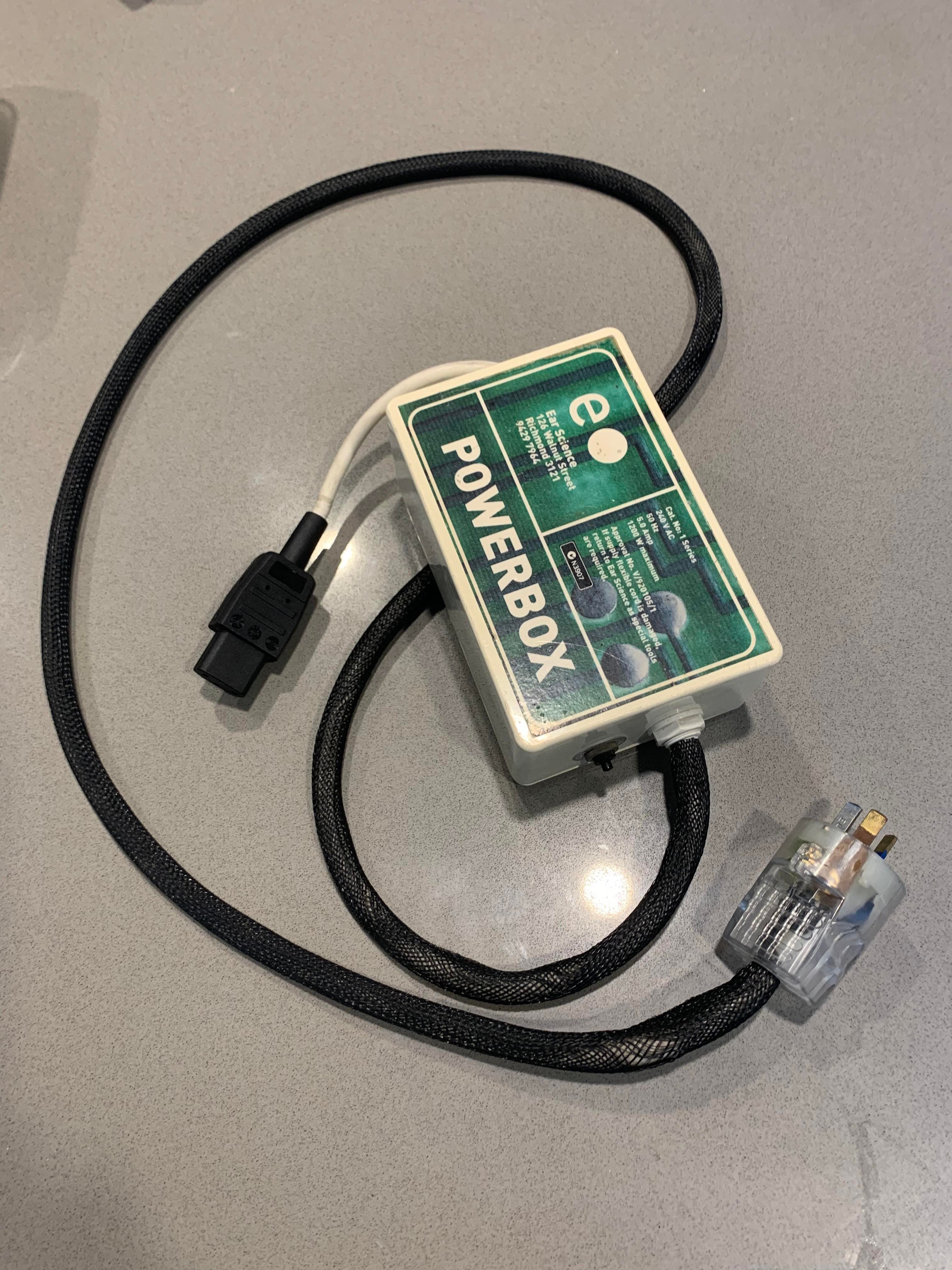 Cawsey Ear Science Power Box - Hi-Fi and Cinema Cables & Accessories ...