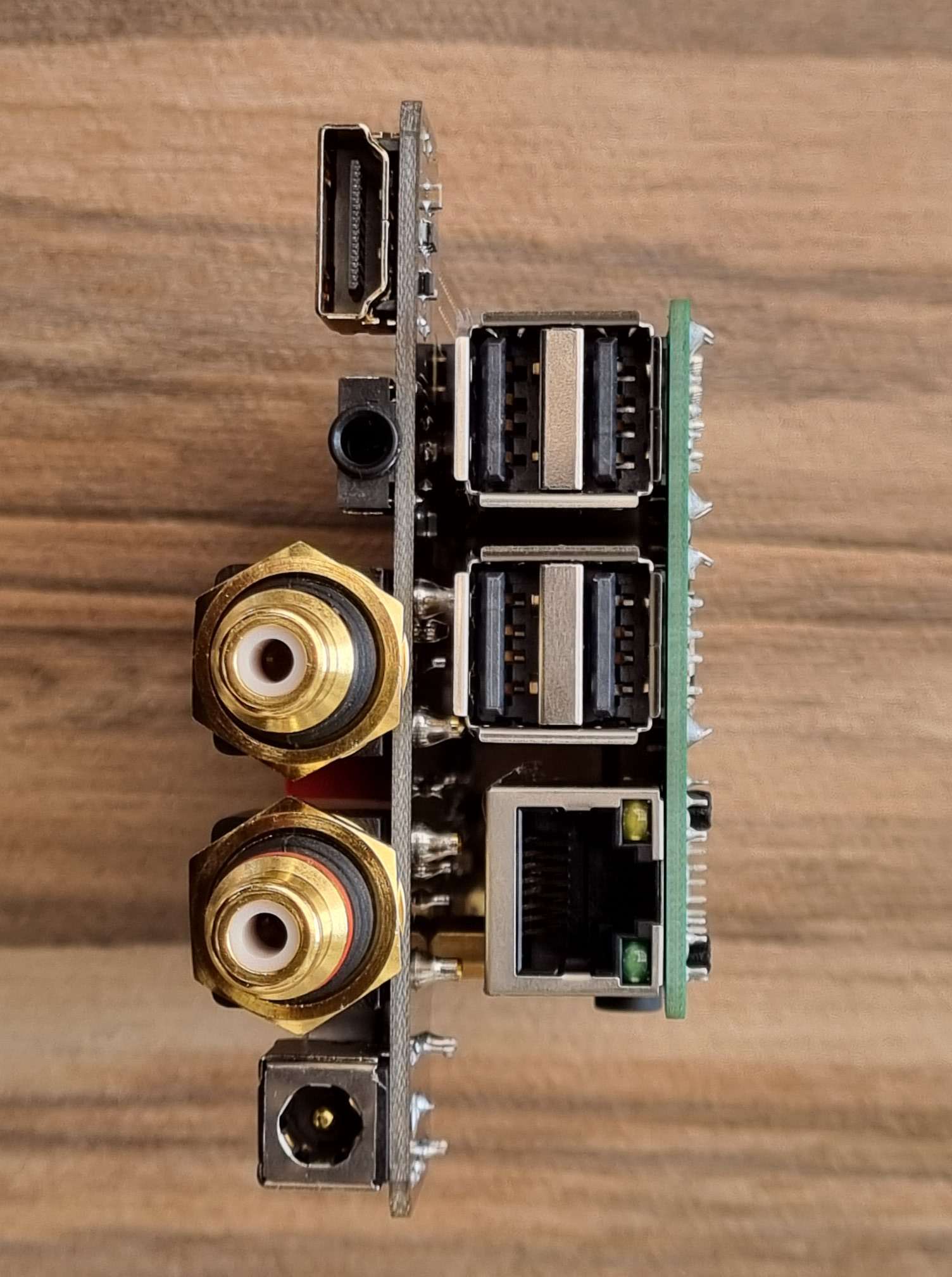 Raspberry PI 3B+ and ES9018K2M Hat - Hi-Fi and Cinema Cables ...