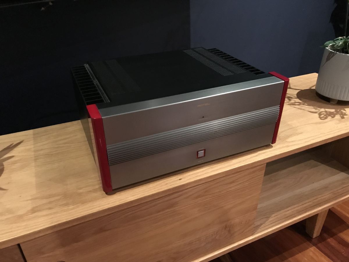 Rotel Michi RHB 10 power amp |﻿ Stereo, Home Cinema, Headphones Components