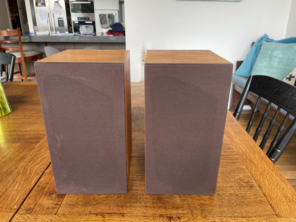 FS: Shahinian Elf Bookshelf Speakers - Stereo, Home Cinema, Headphones ...