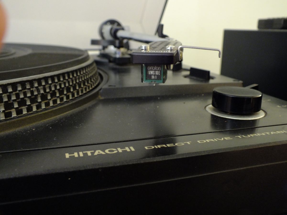 SOLD ELSEWHERE: Hitachi DD Turntable HT-350 with Ortofon - Stereo, Home ...