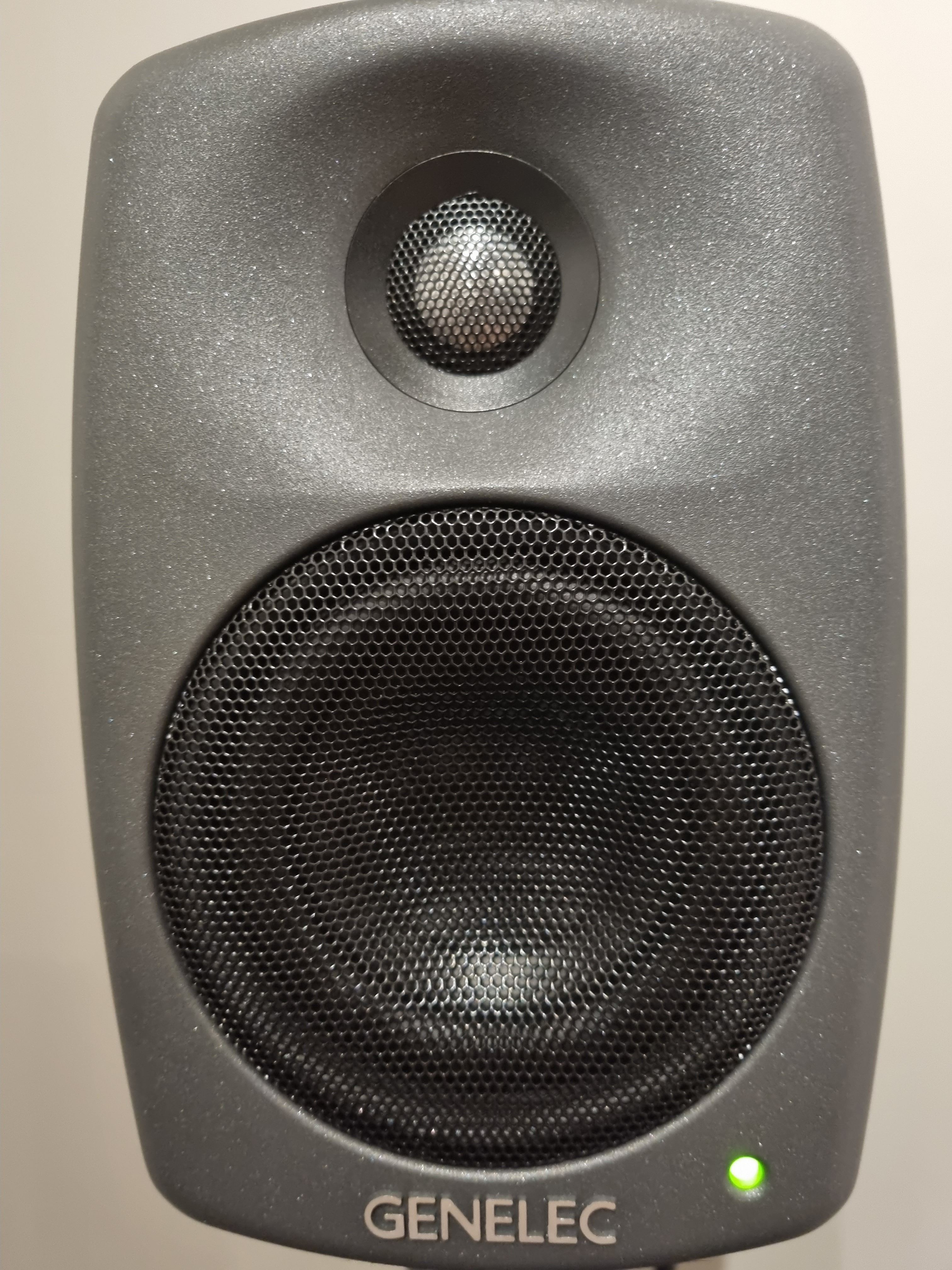Genelec 8020D Studio Monitor pair - Stereo, Home Cinema, Headphones ...
