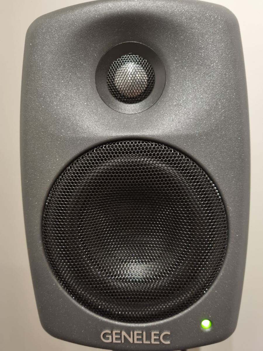 Genelec 8020D Studio Monitor pair - Stereo, Home Cinema, Headphones ...