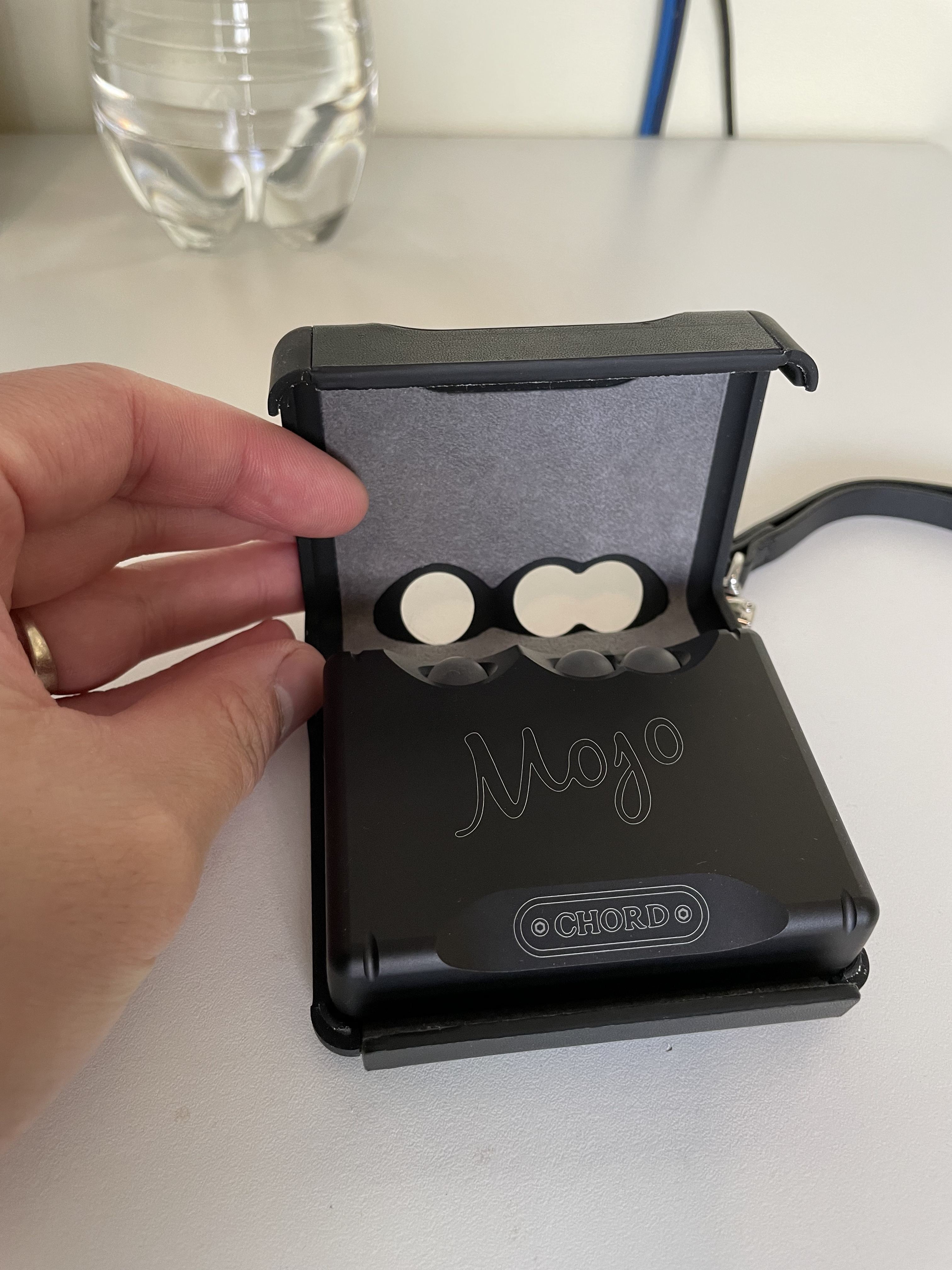 CHORD MOJO PLUS GENUINE LEATHER CASE - Stereo, Home Cinema, Headphones Components - StereoNET