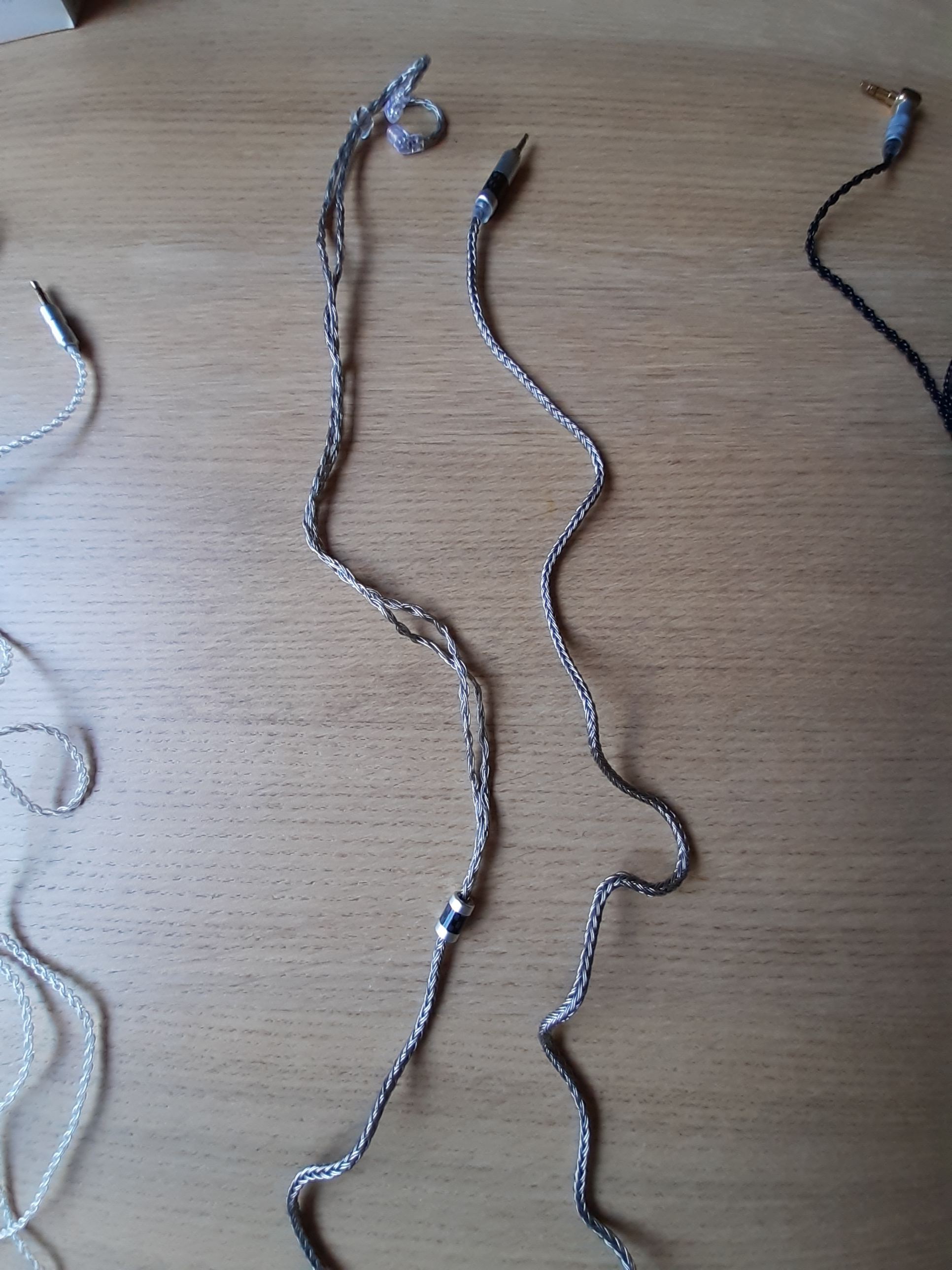 Various Iem Cables - Hi-Fi and Cinema Cables & Accessories - StereoNET