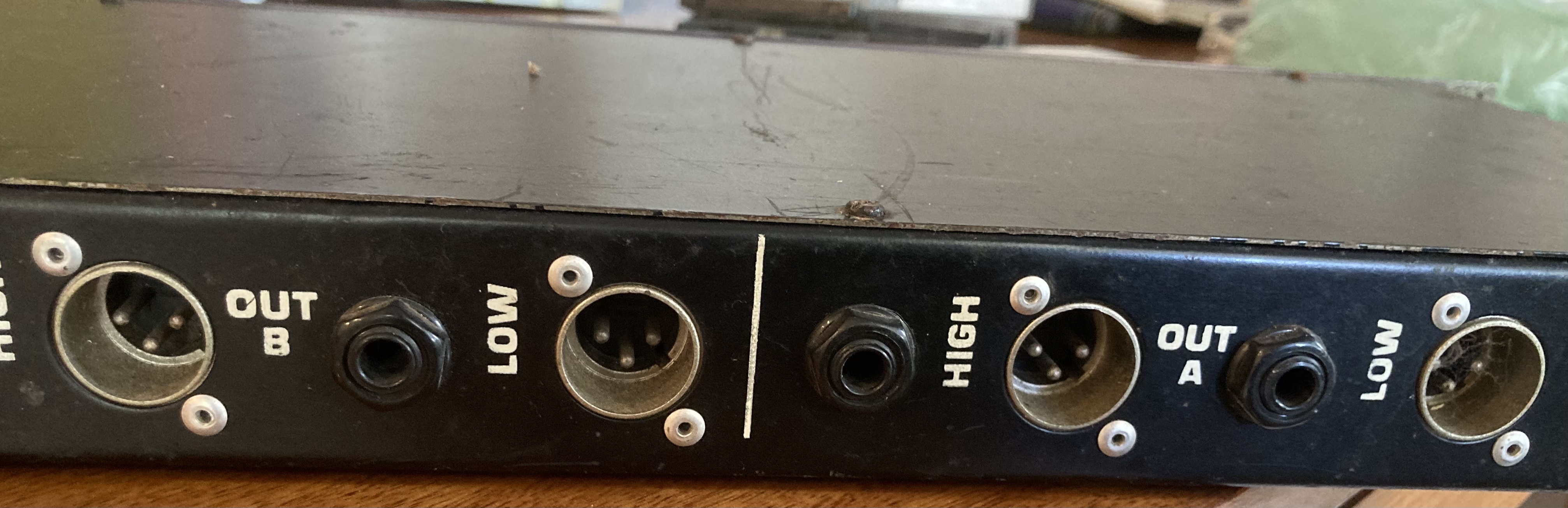 Acoustic Technologies 3way electronic crossover - Hi-Fi and Cinema ...