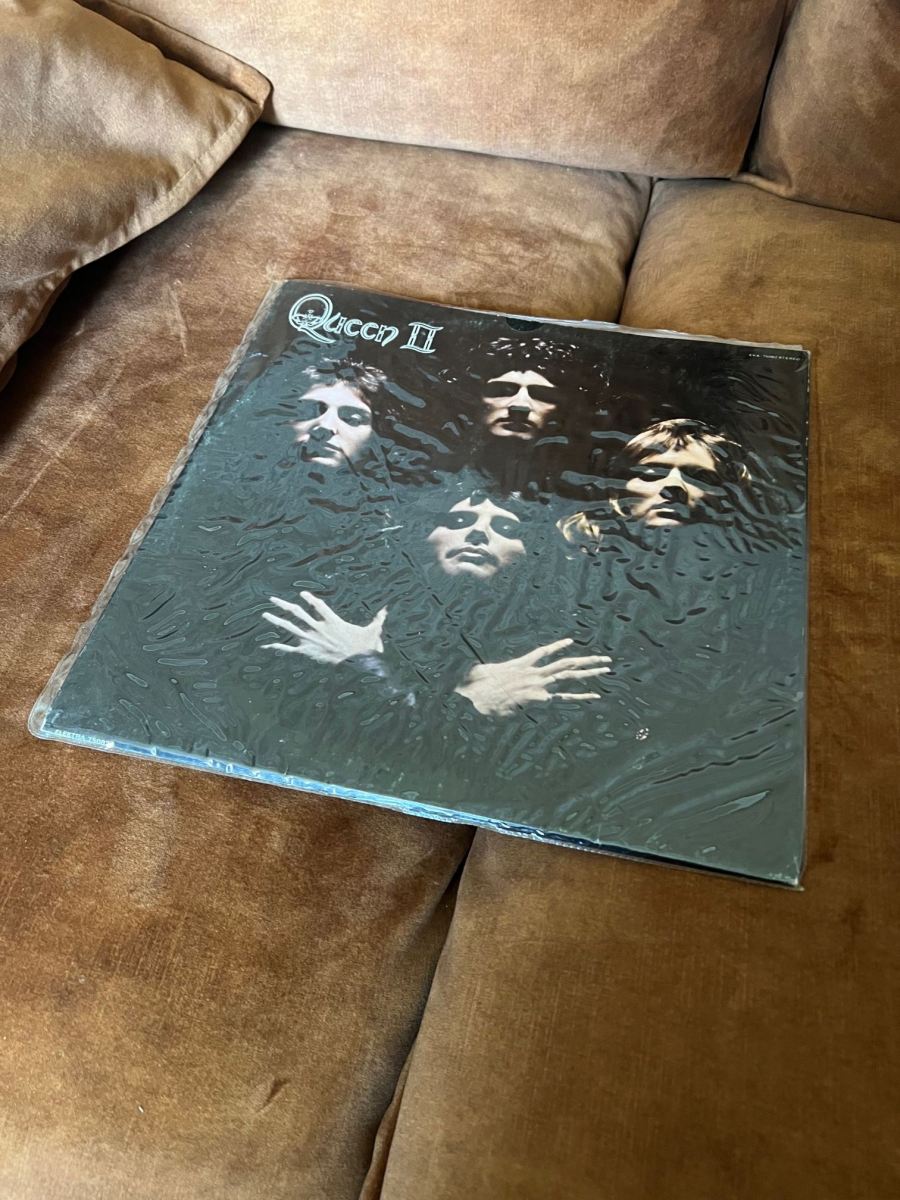 Queen - II LP - Vinyl, CD, and Blu-ray - StereoNET