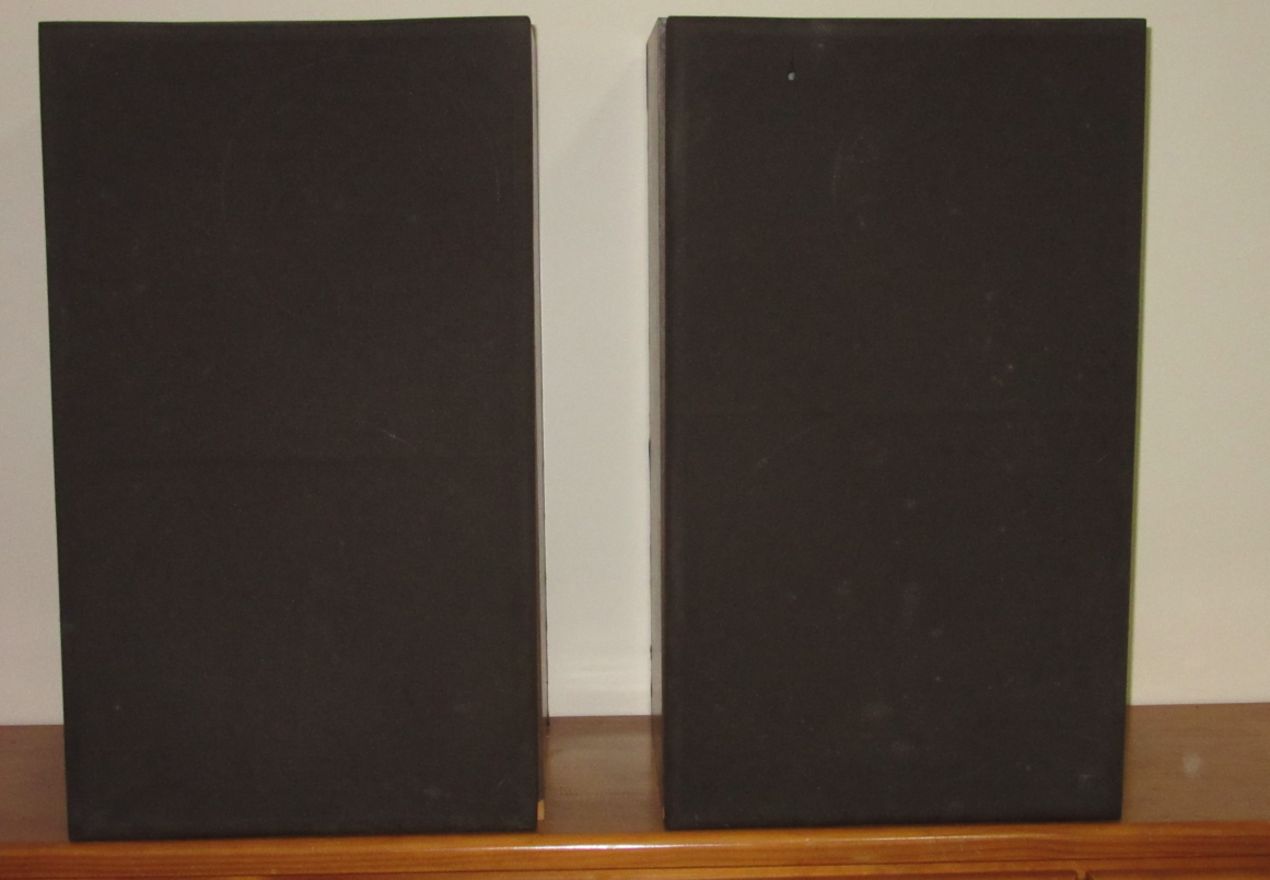 Electro Voice (EV) Interface 3 series II loudspeakers - Stereo, Home ...