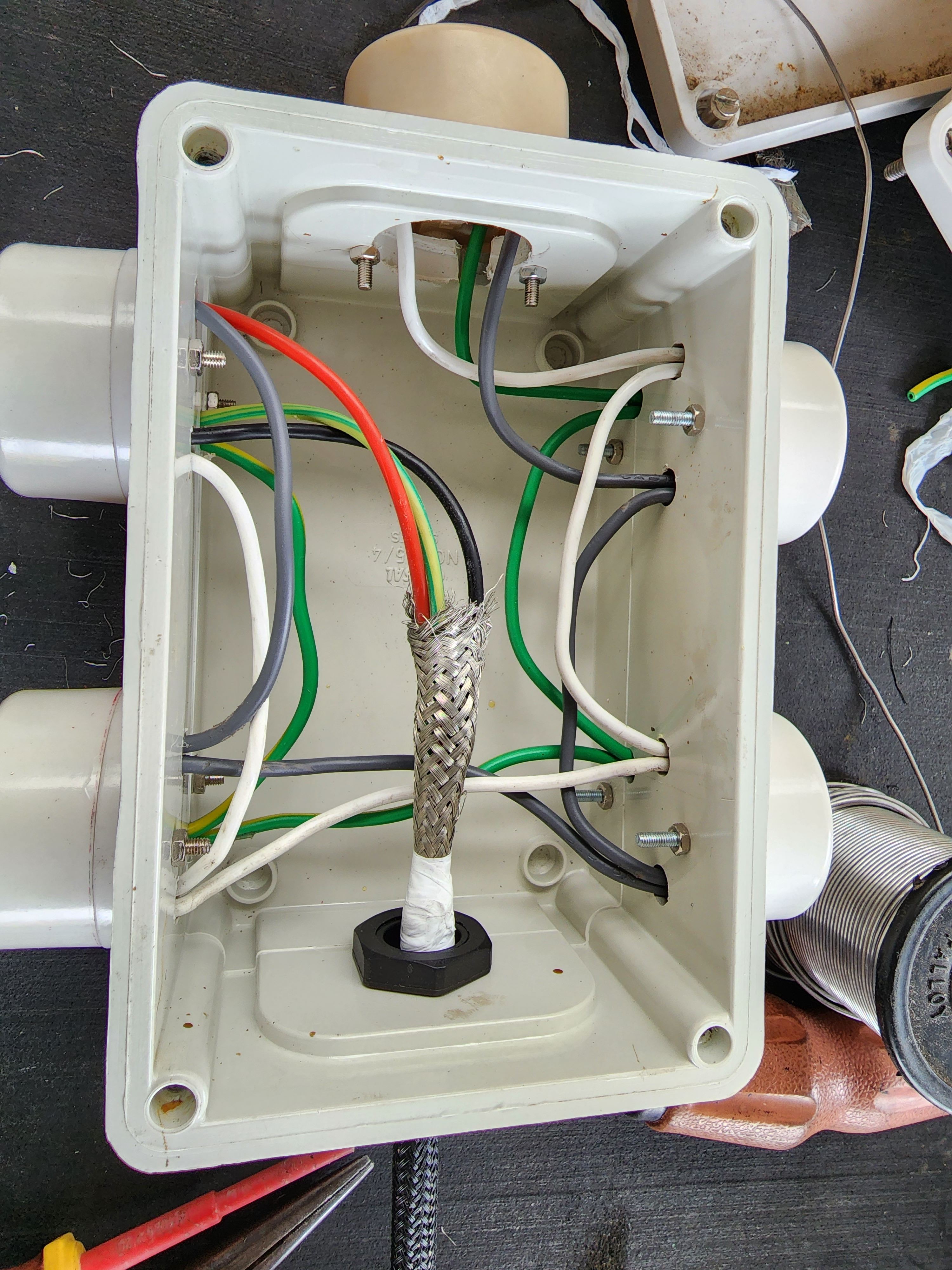 Gary Cawsey power filter 240v 50Hz 5Amp - Hi-Fi and Cinema Cables ...