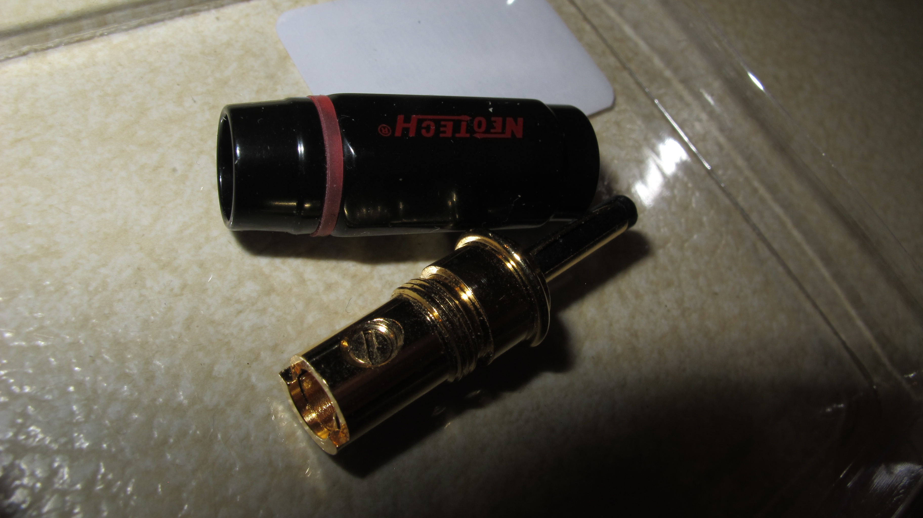 NEOTECH NCB-80 BANANA PLUGSX 8 - Hi-Fi and Cinema Cables & Accessories ...