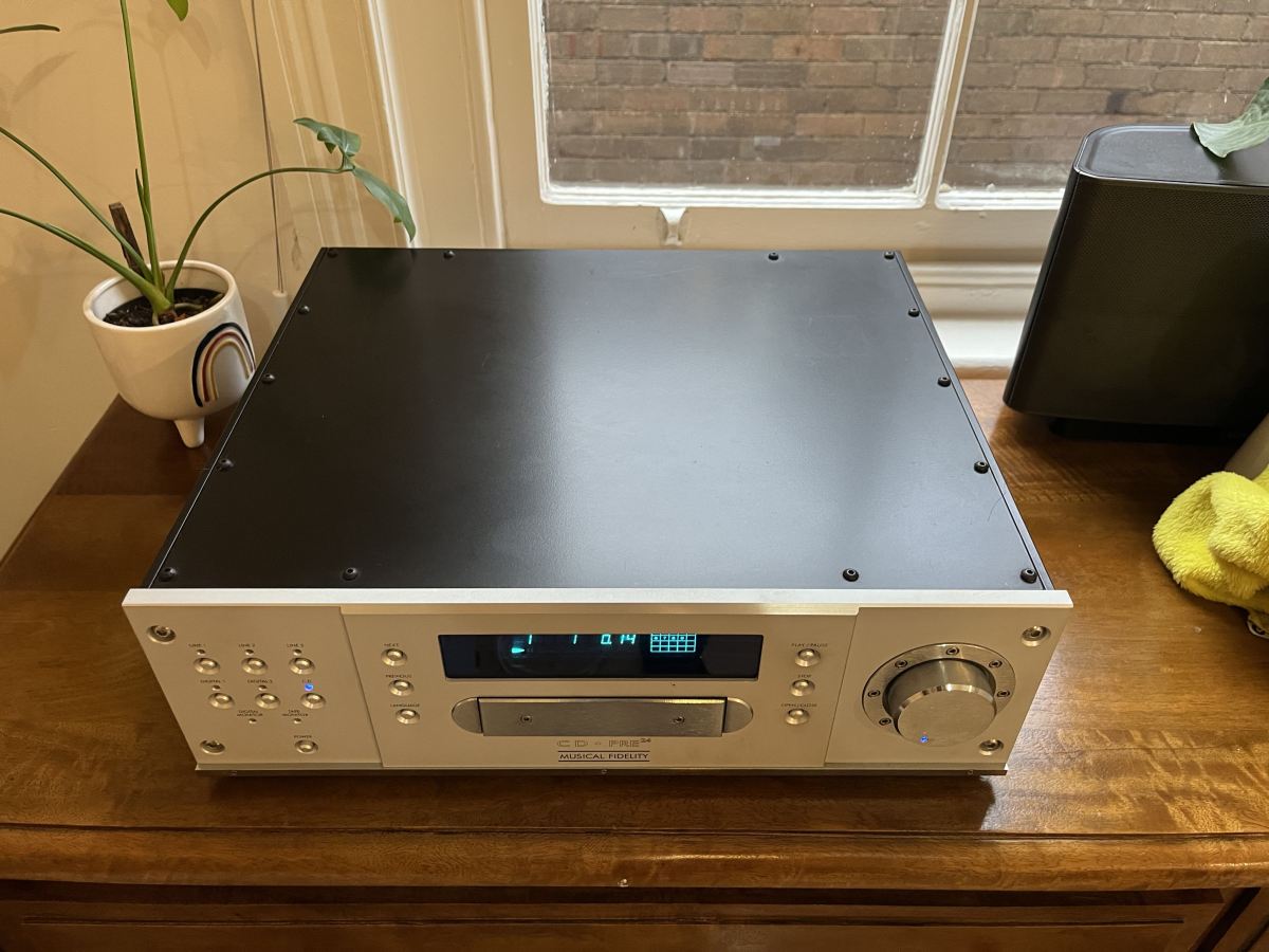 Musical Fidelity Pre 24 Pre-amplifier and CD Player - Stereo, Home ...