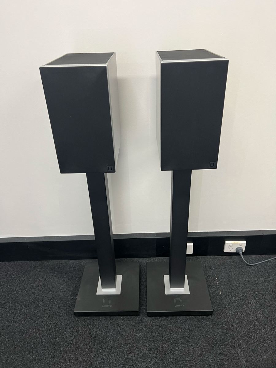 Definitive Technology D11 Bookshelf Speaker + Stand |﻿ Commercial ...