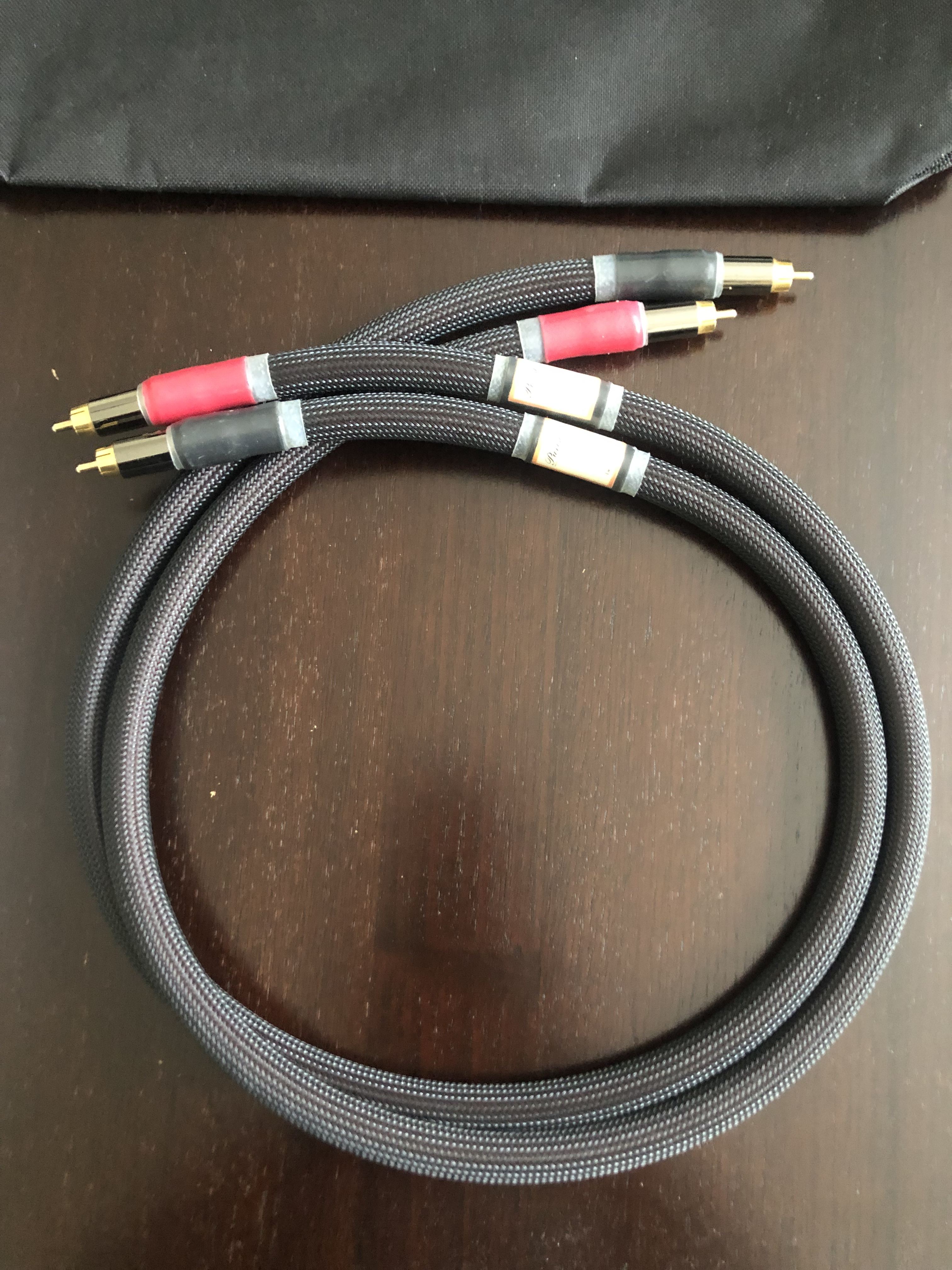 Purist Audio Design Musaeus Praesto Rev RCA interconnects - Hi-Fi and ...