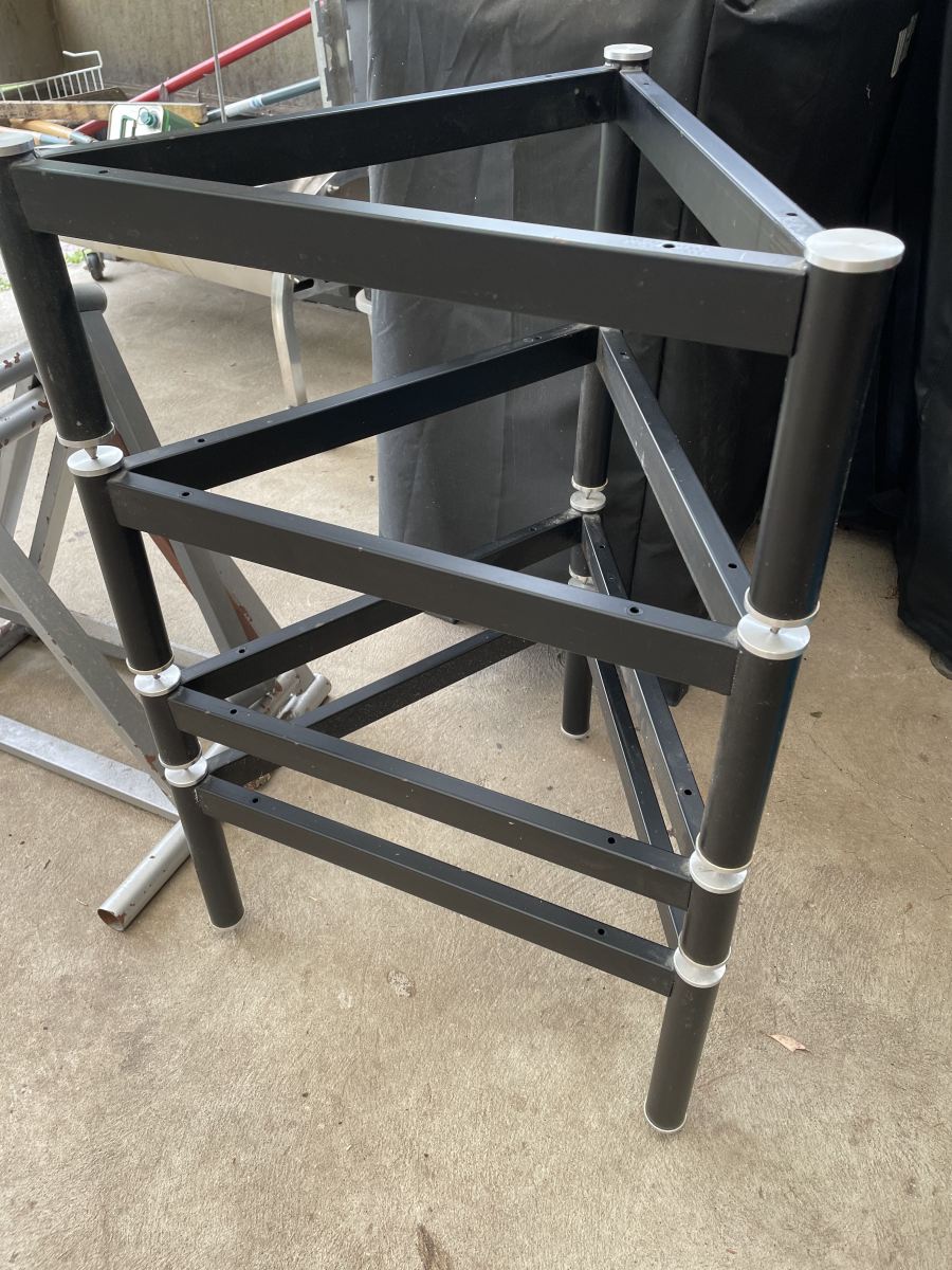 Lovan Hifi Racks - Hi-Fi and Cinema Cables & Accessories - StereoNET