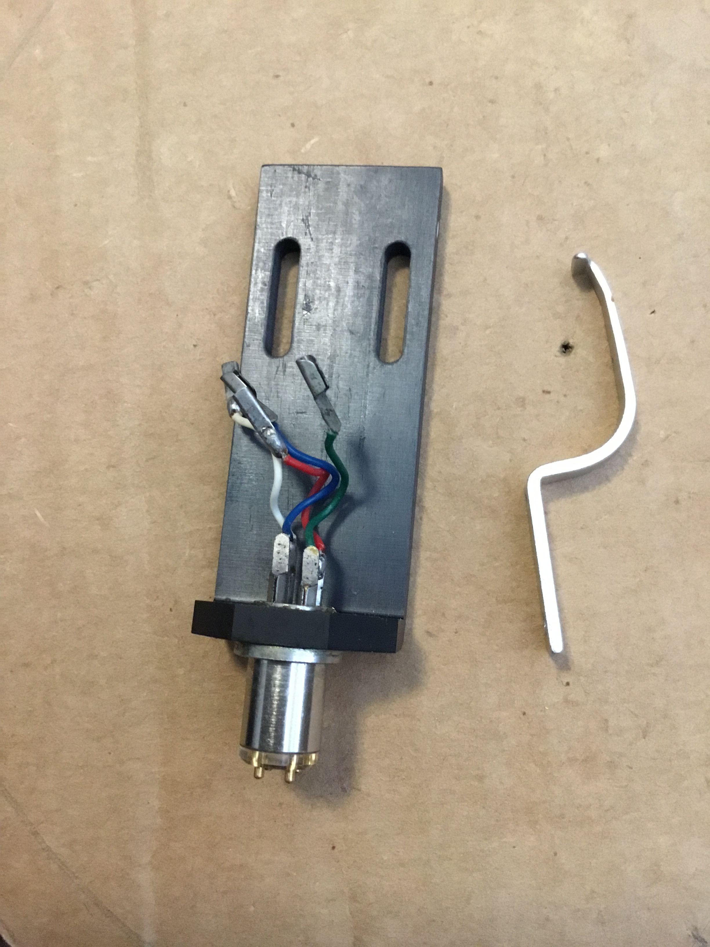 Grace carbon fibre head shell Hs-6 |﻿ Hi-Fi and Cinema Cables & Accessories