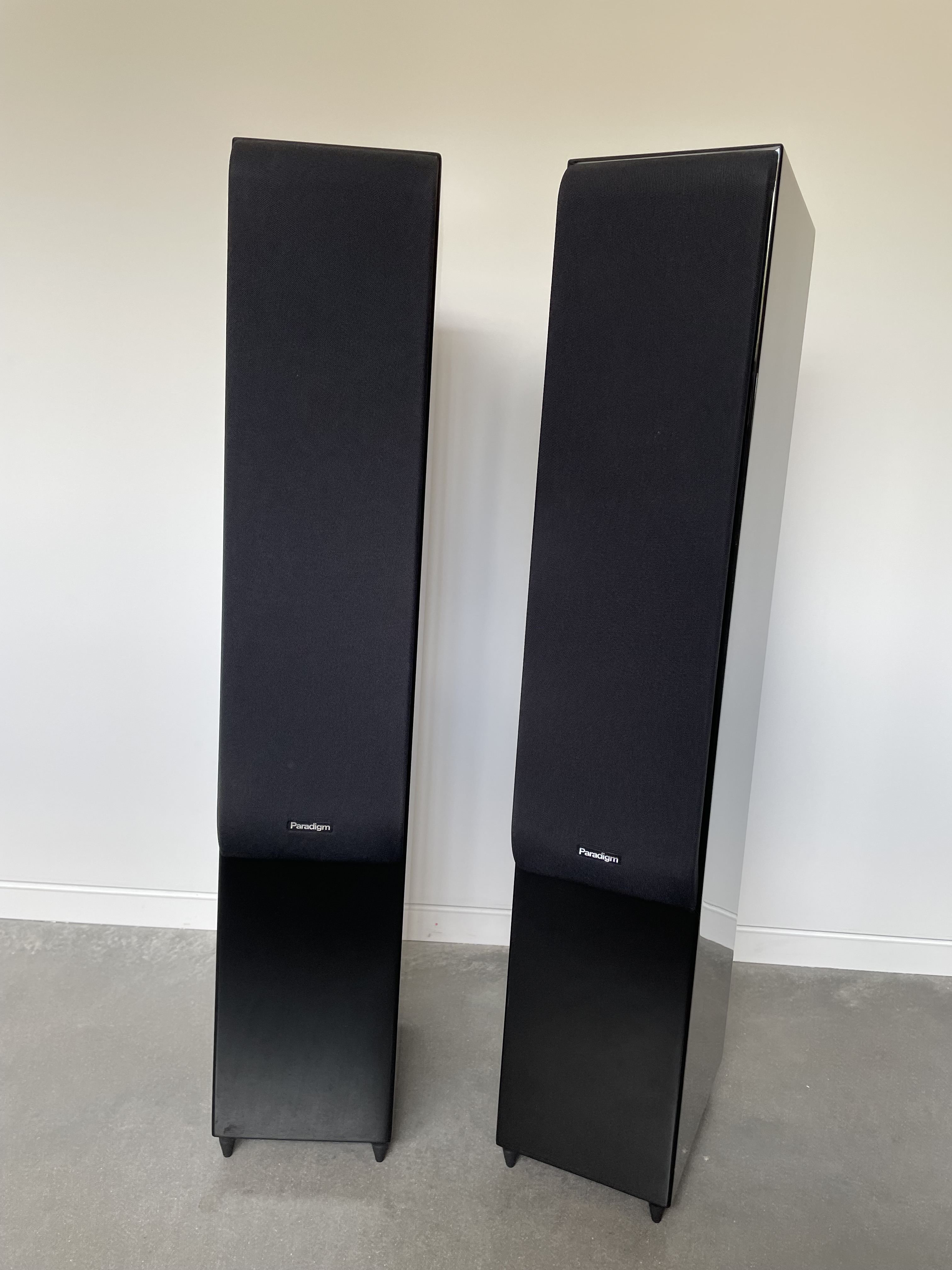 Paradigm SE3 Floorstanders in Black Gloss - Stereo, Home Cinema ...