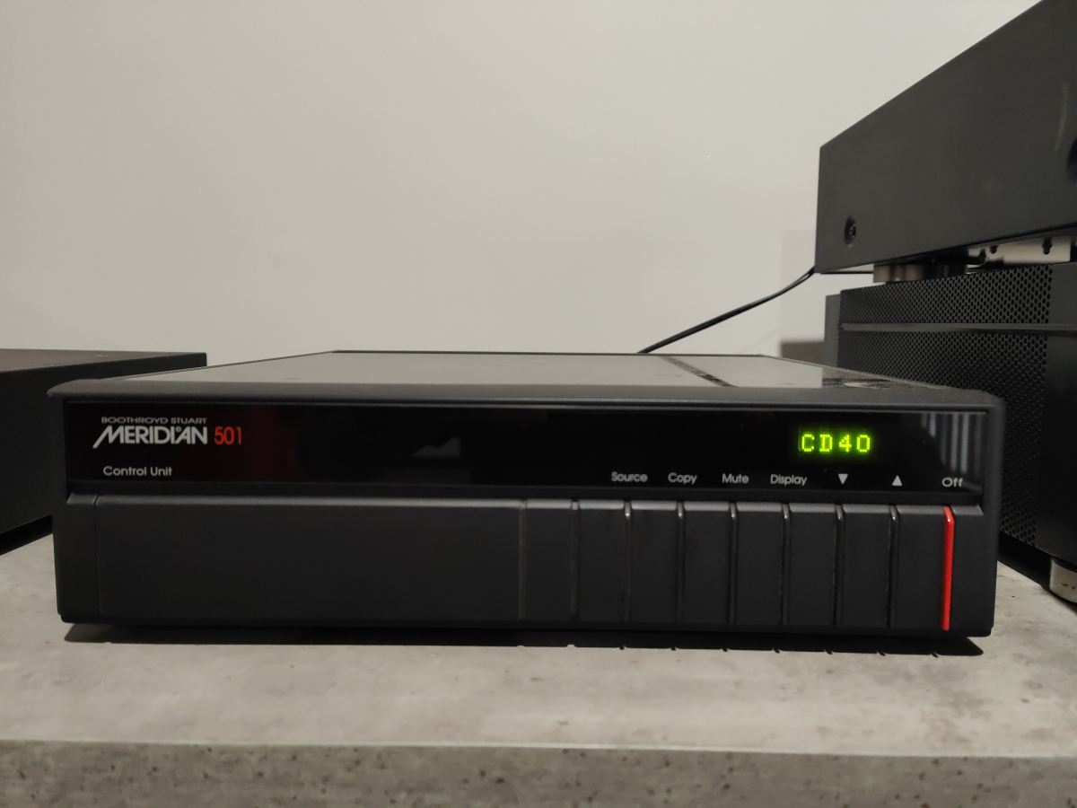 Meridian 501 preamp with remote - Stereo, Home Cinema, Headphones ...