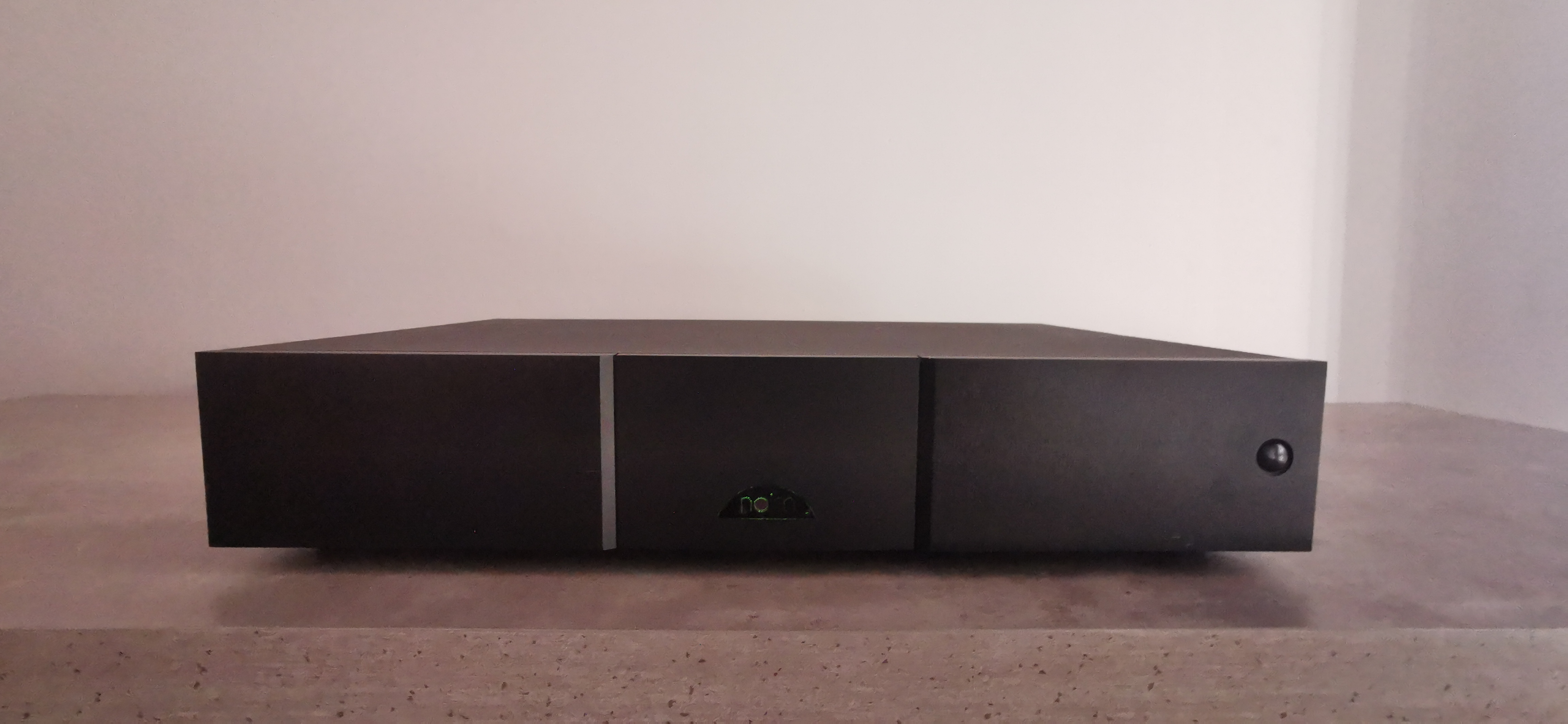 Naim XPS Power supply - Hi-Fi and Cinema Cables & Accessories - StereoNET