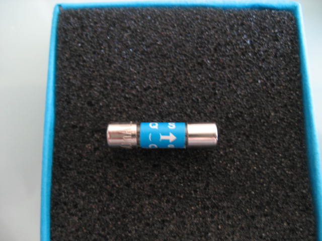 Various rated QSA and SR fuses, small, slow-blow - Hi-Fi and Cinema ...