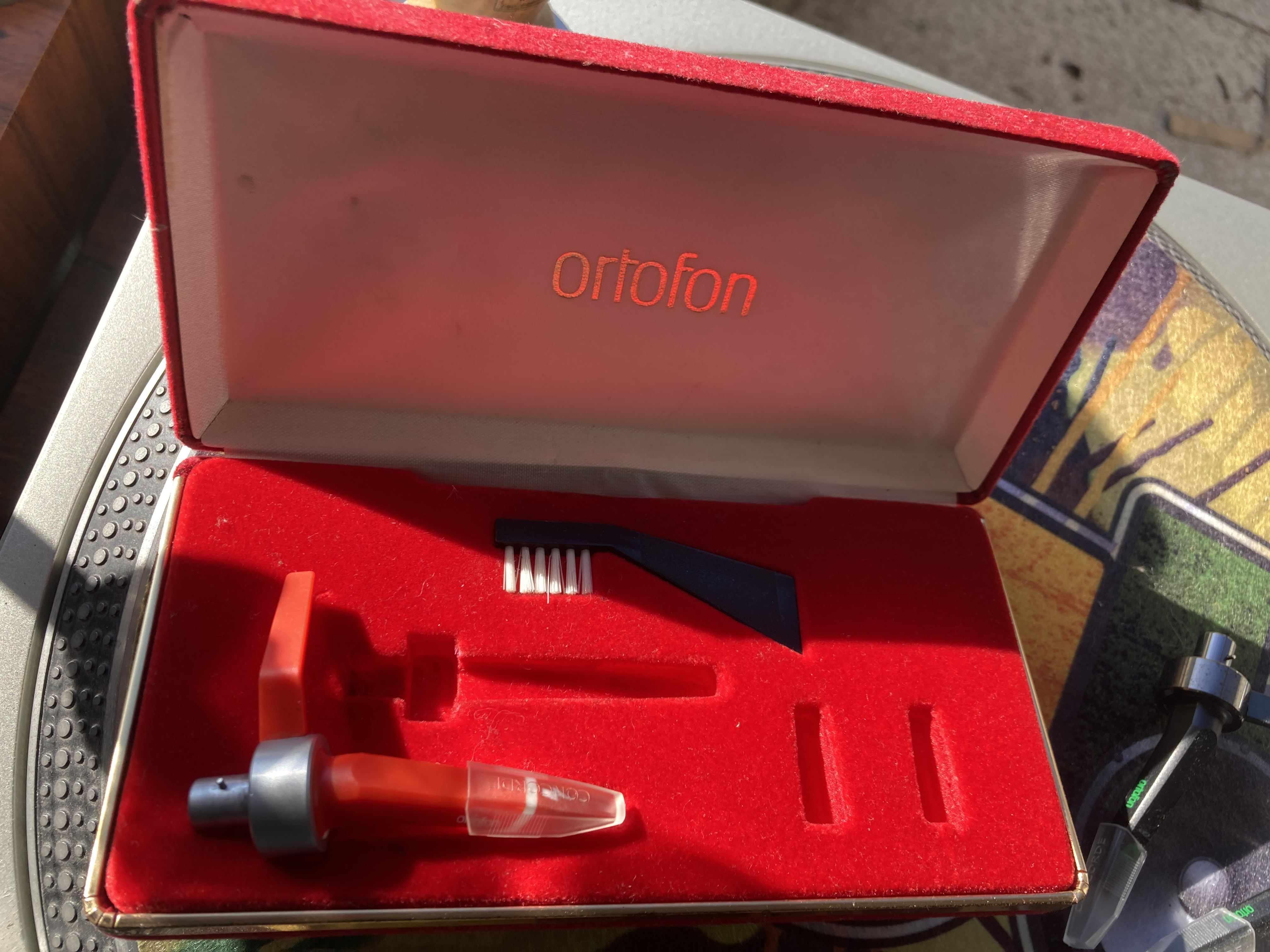 Technics 1200mk2 x 2 units & Numark M6 usb mixer - Stereo, Home Cinema ...