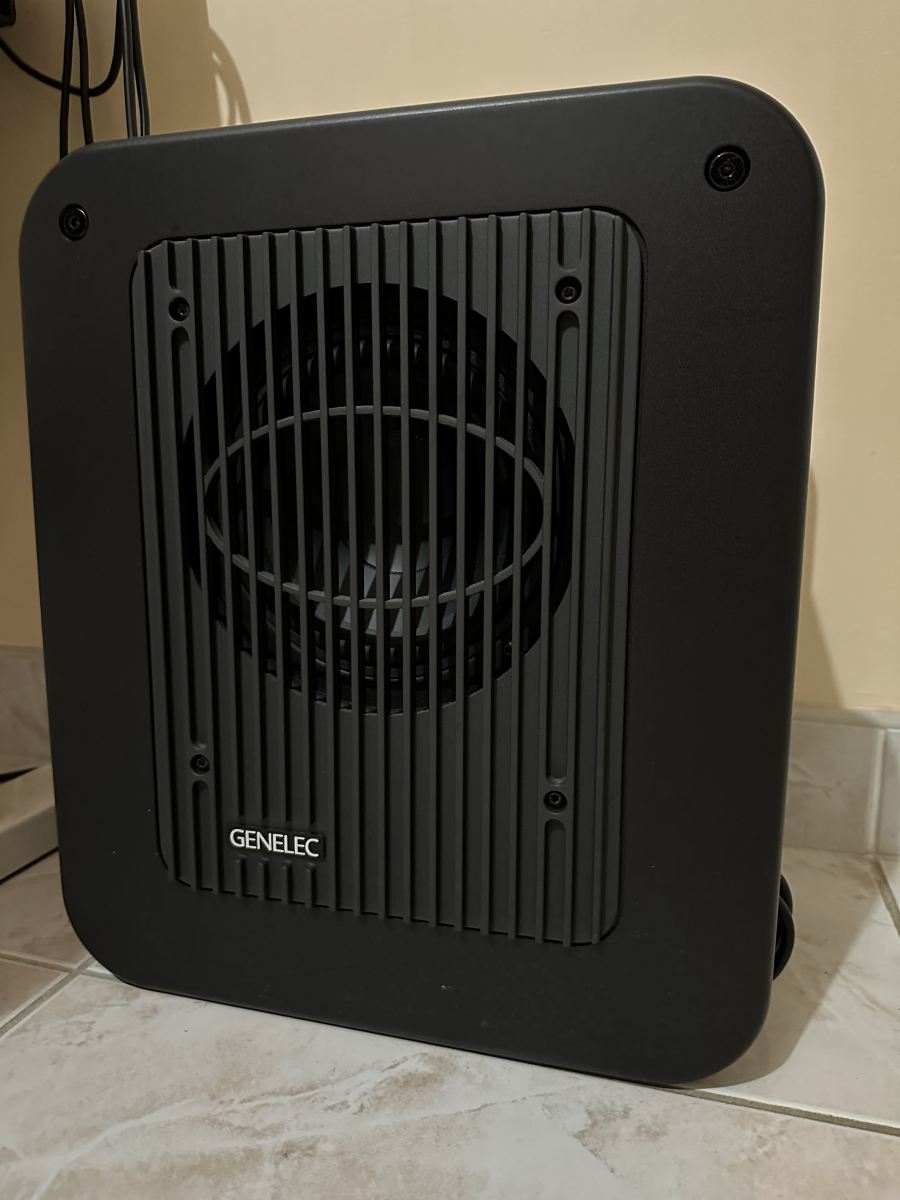 Genelec 8030C Studio Monitors (Pair) + Genelec 7040A Sub - Stereo, Home ...