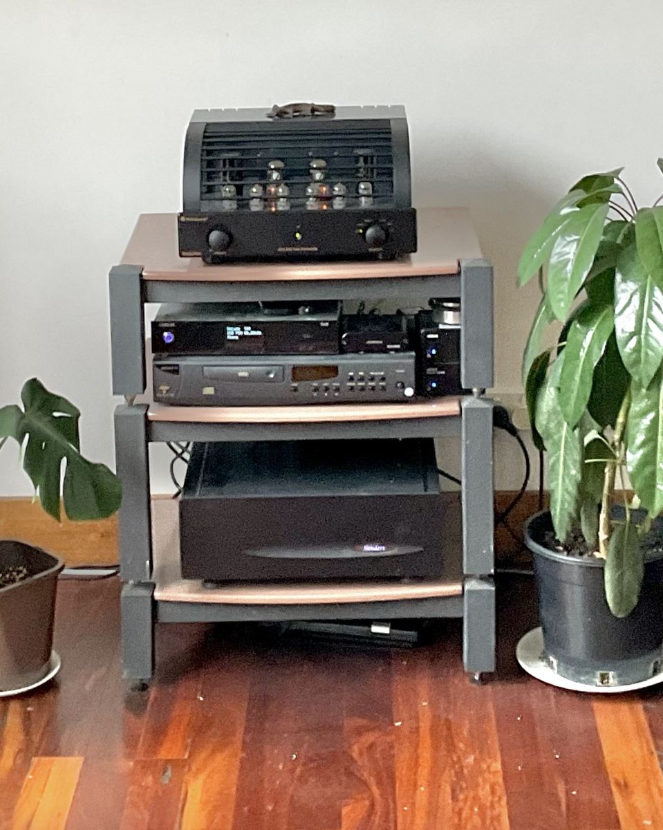 Hi fi rack - Hi-Fi and Cinema Cables & Accessories - StereoNET