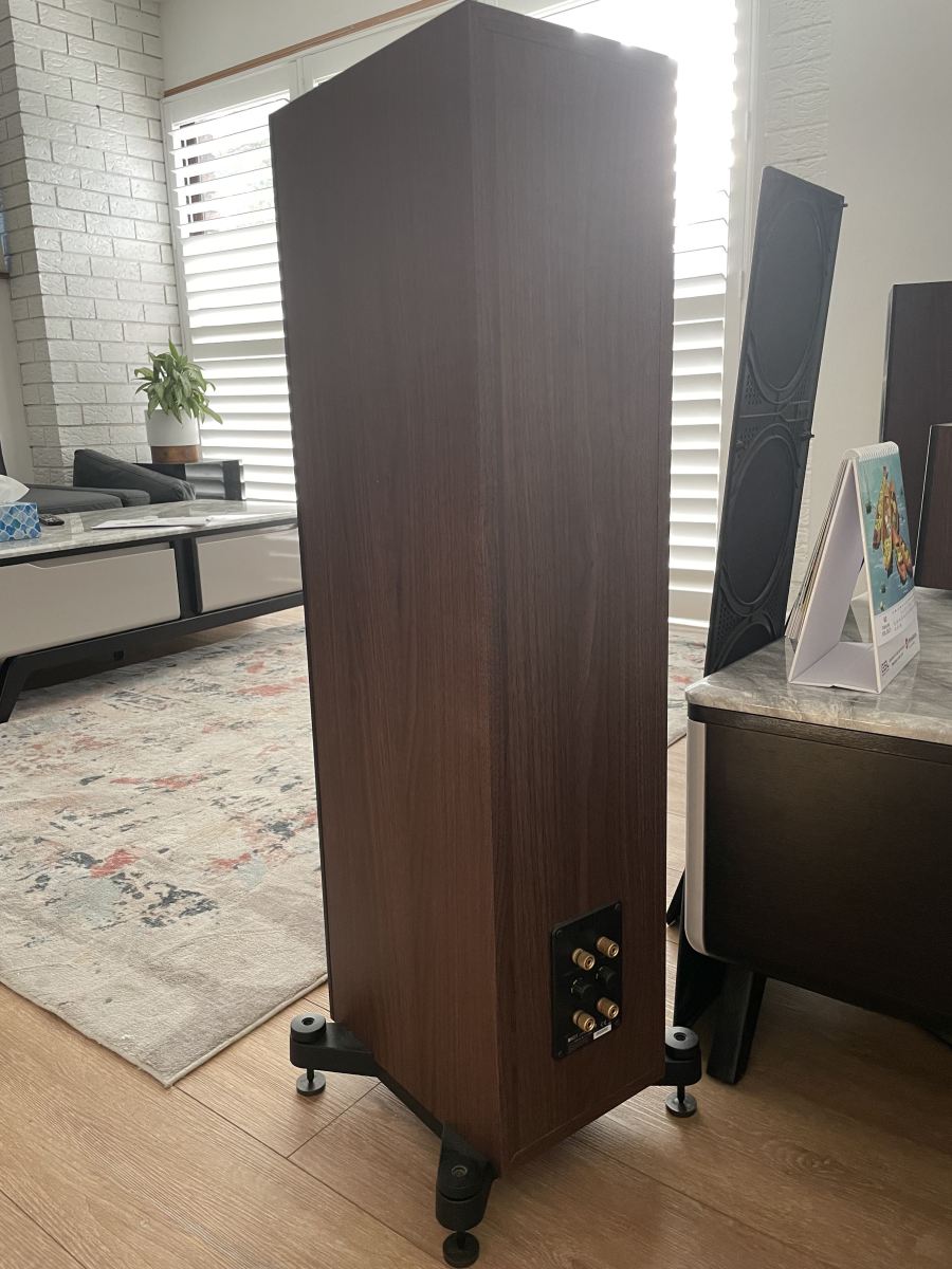 KEF Q700 Tower Speakers and Q600C Center channel speaker |﻿ Stereo ...