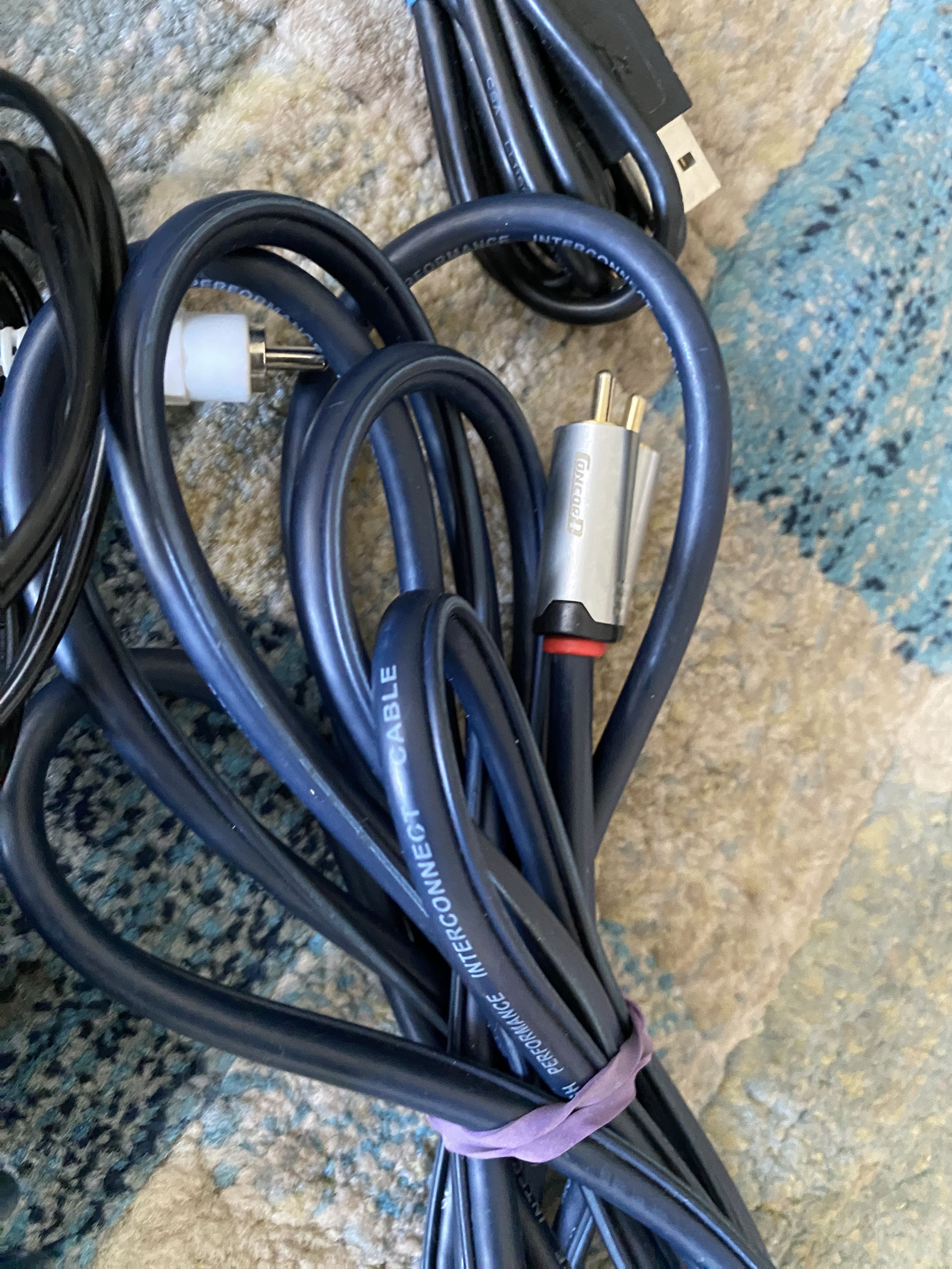 Various Cables - Hi-Fi and Cinema Cables & Accessories - StereoNET