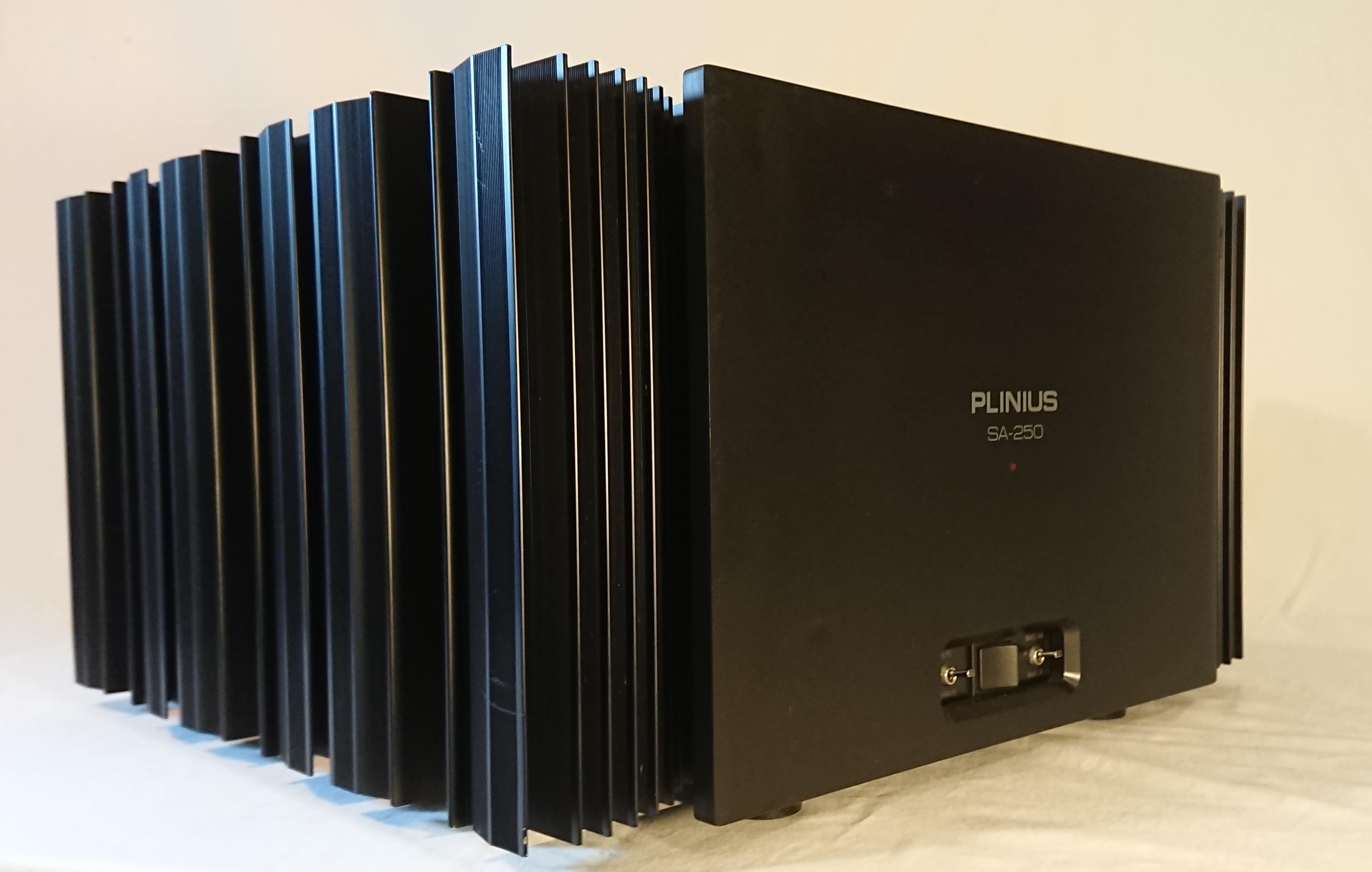 SOLD ELSEWHERE: Plinius SA-250 MkI Power Amplifier - Stereo, Home ...