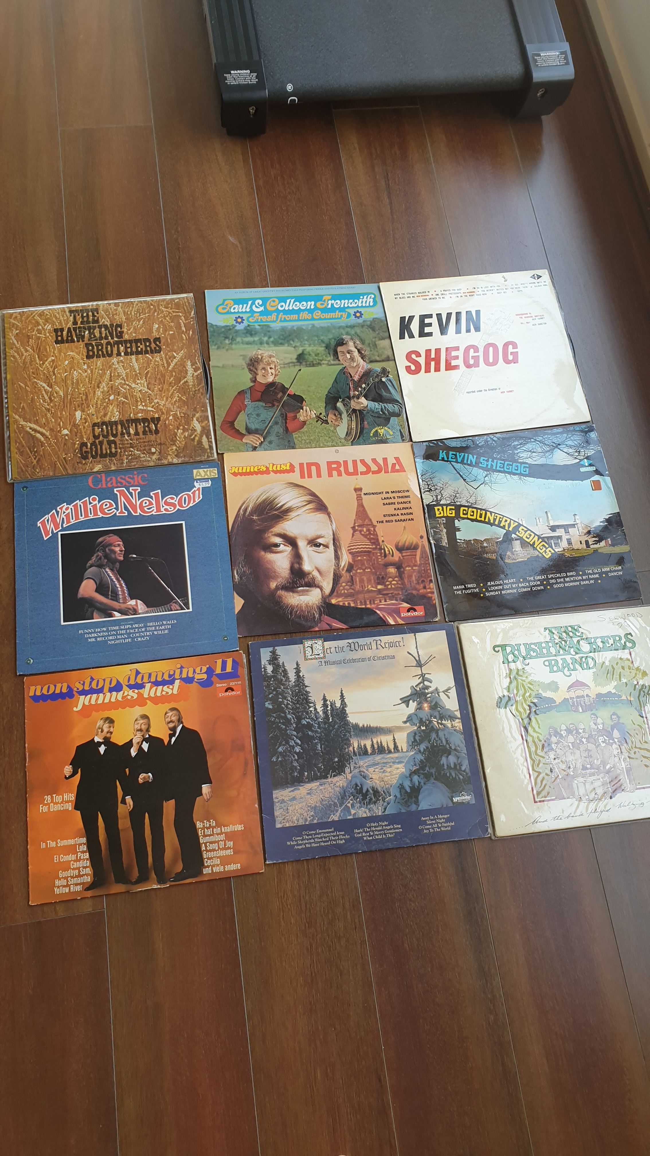 Records/ Vinyls/ LPs - Vinyl, CD, and Blu-ray - StereoNET