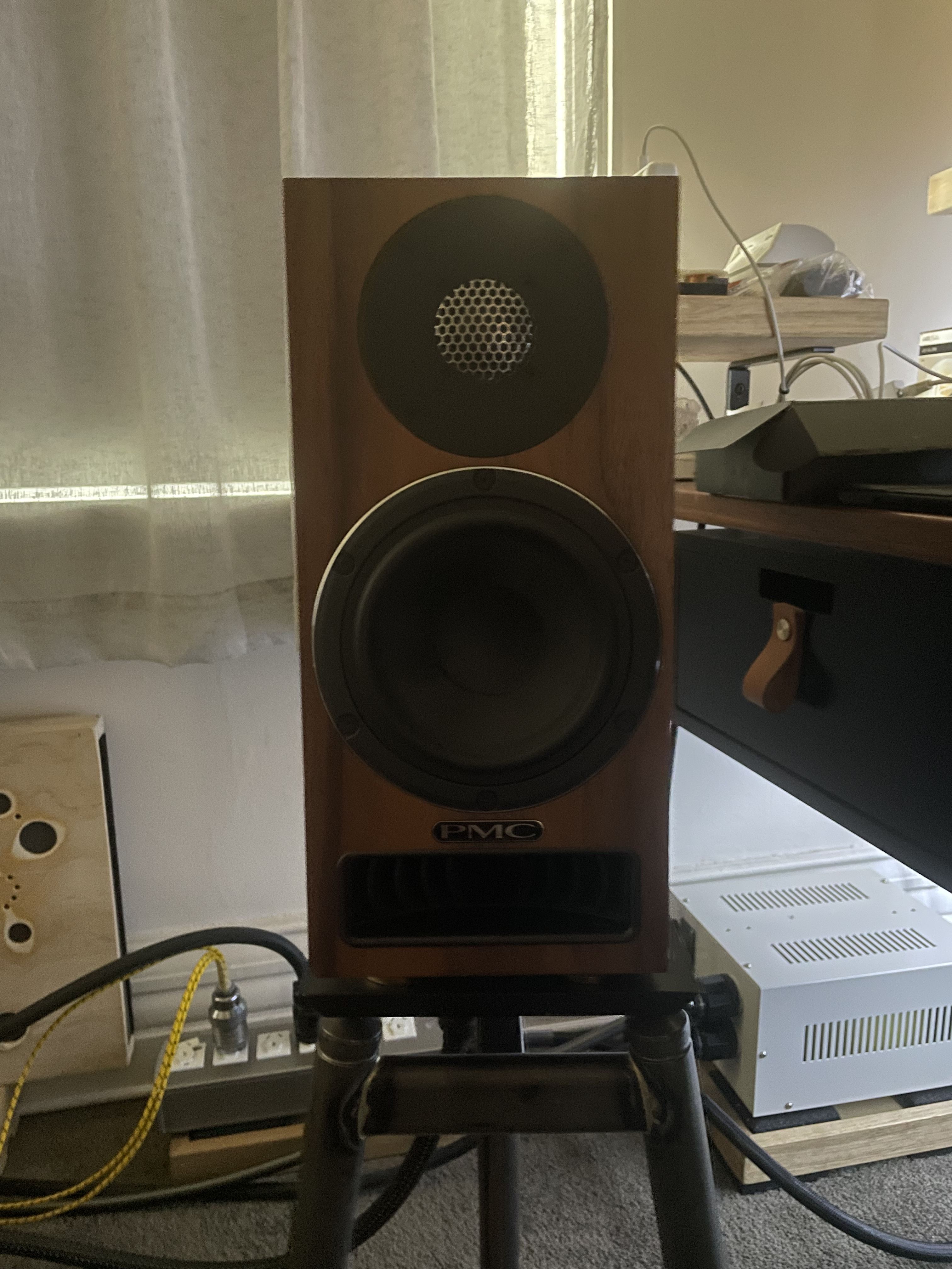 Solid Steel SS-5 stands in Raw. RRP$799 - Hi-Fi and Cinema Cables ...