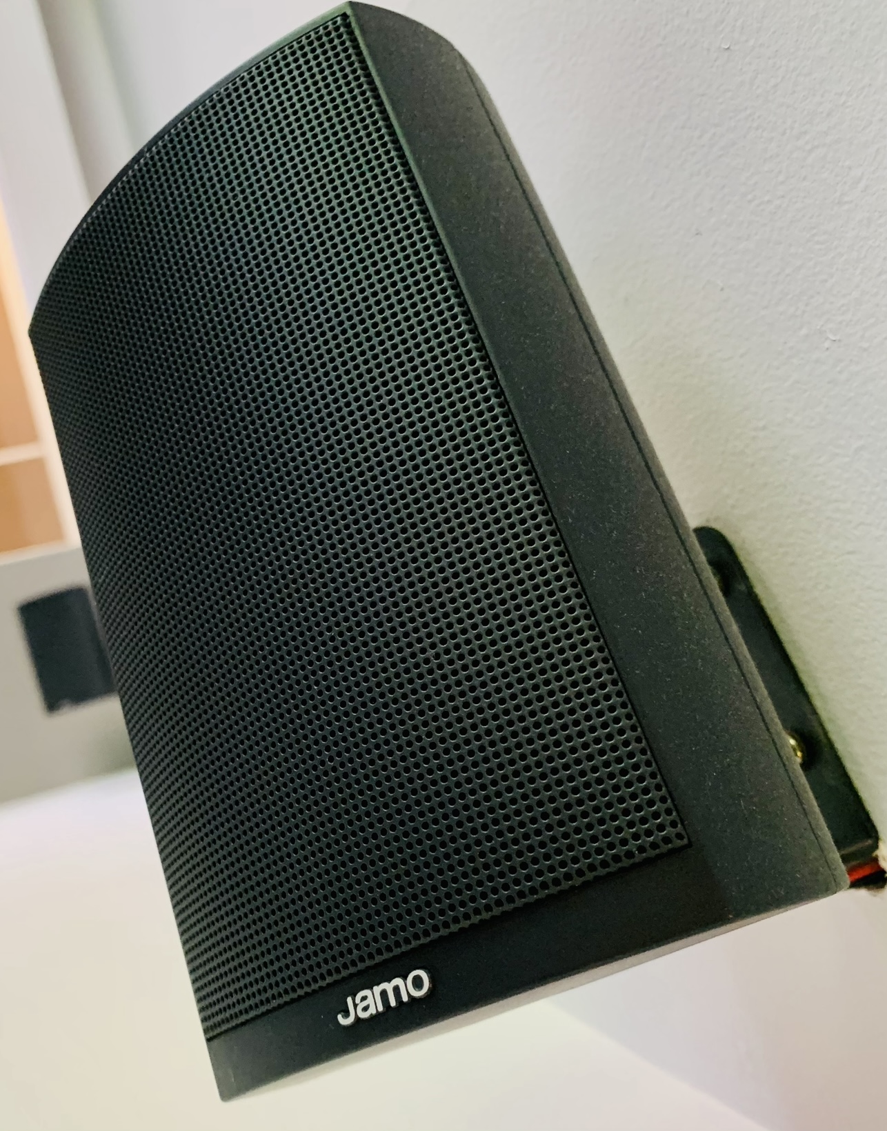 Jamo Small Speaker 5.1 Cinema System - Stereo, Home Cinema, Headphones ...