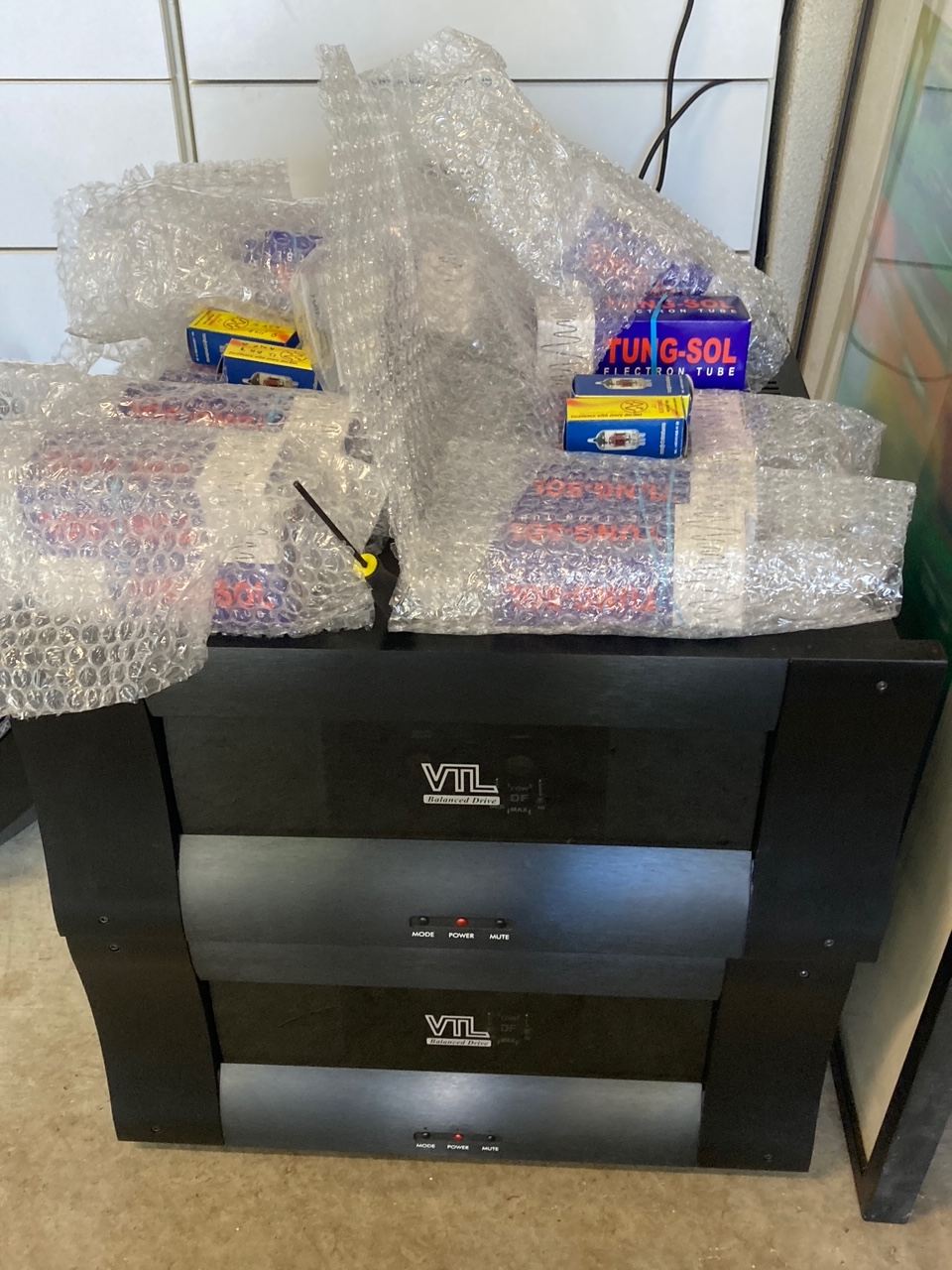 VTL 185 Series 3 mono blocks in black. - Stereo, Home Cinema ...