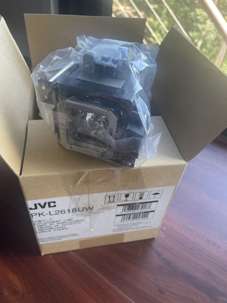 JVC PK-L2618UW Lamp For DLA-N5, DLA-N7, DLA-NX9 Projectors - Hi-Fi and ...