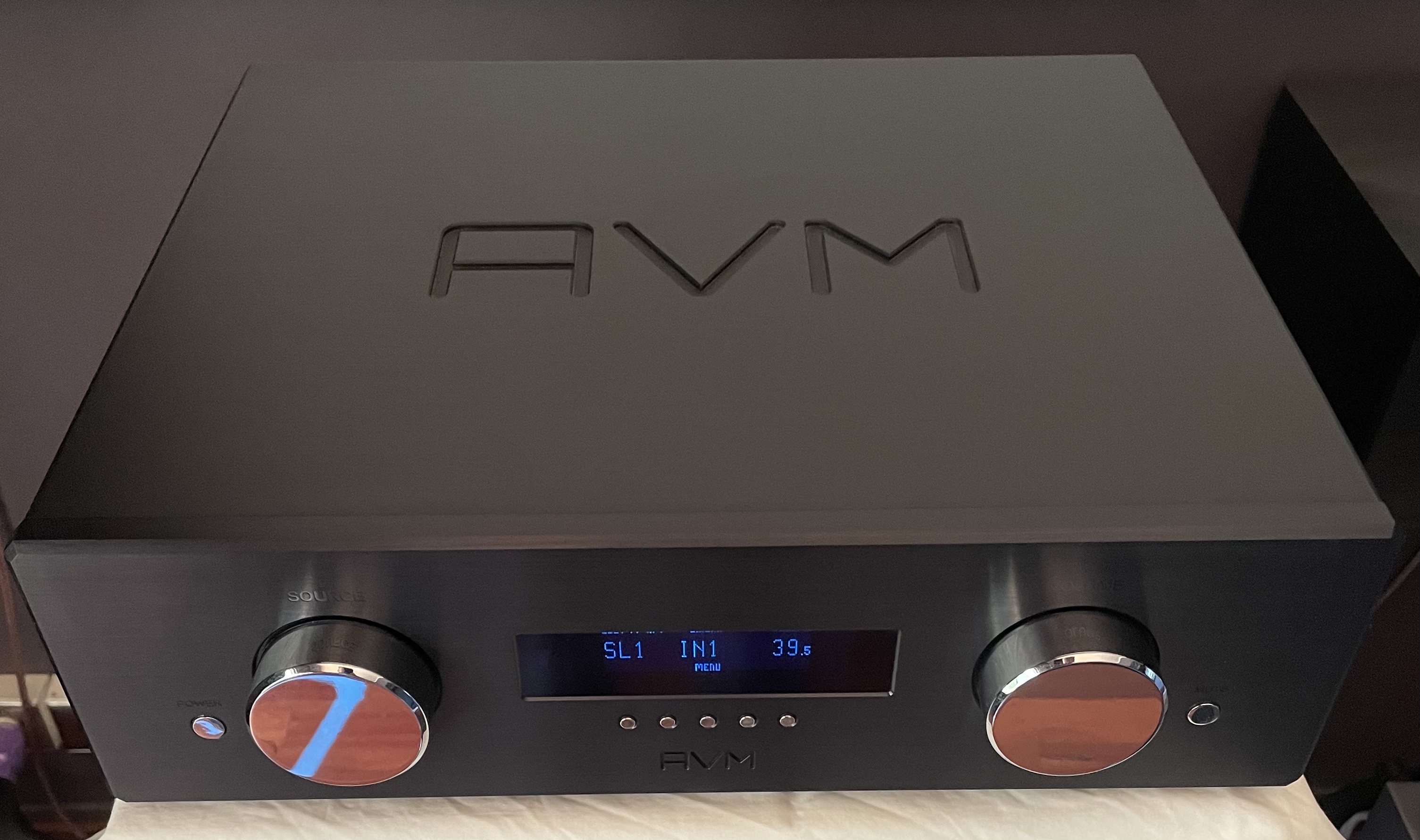 AVM P8.0 Preamplifier - Stereo, Home Cinema, Headphones Components ...