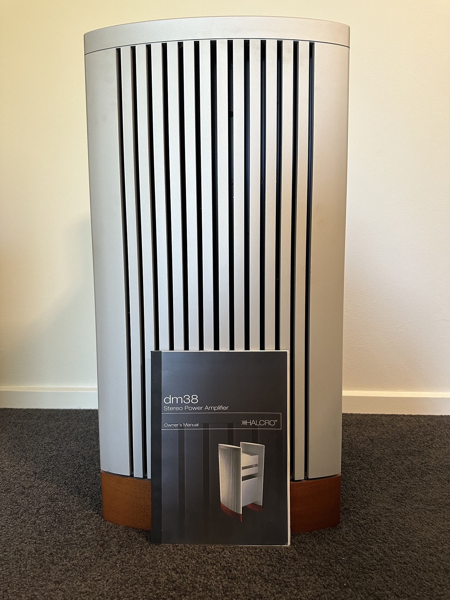 WITHDRAWN: Halcro DM38 Stereo Power Amplifier - Stereo, Home Cinema ...