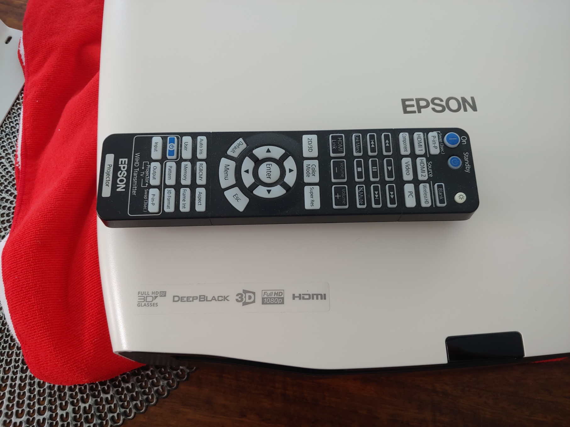 Epson EH-TW8200 HD 3D PROJECTOR LIKE NEW INC CEILING MOUNT - Stereo ...