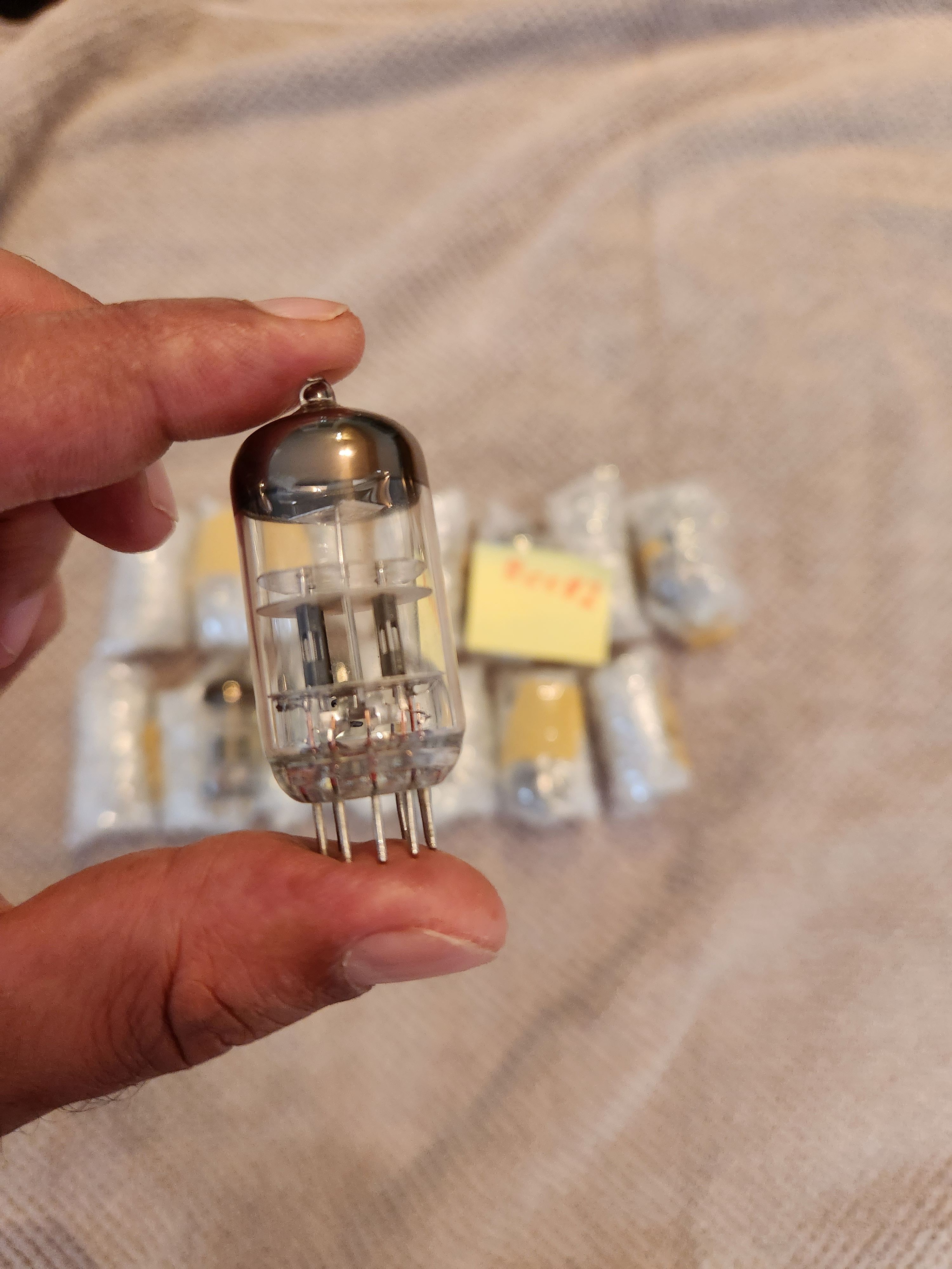 Mix of 75 pc Chinese vacuum tubes kt88 ,ECC83, ECC82 ,6DJ8 - Hi-Fi and Cinema Cables ...